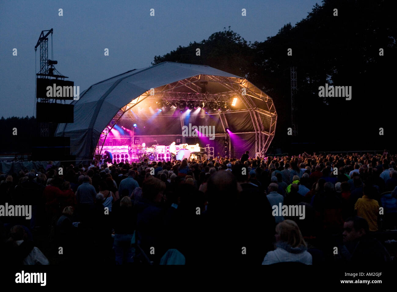Status quo concert hi-res stock photography and images - Alamy