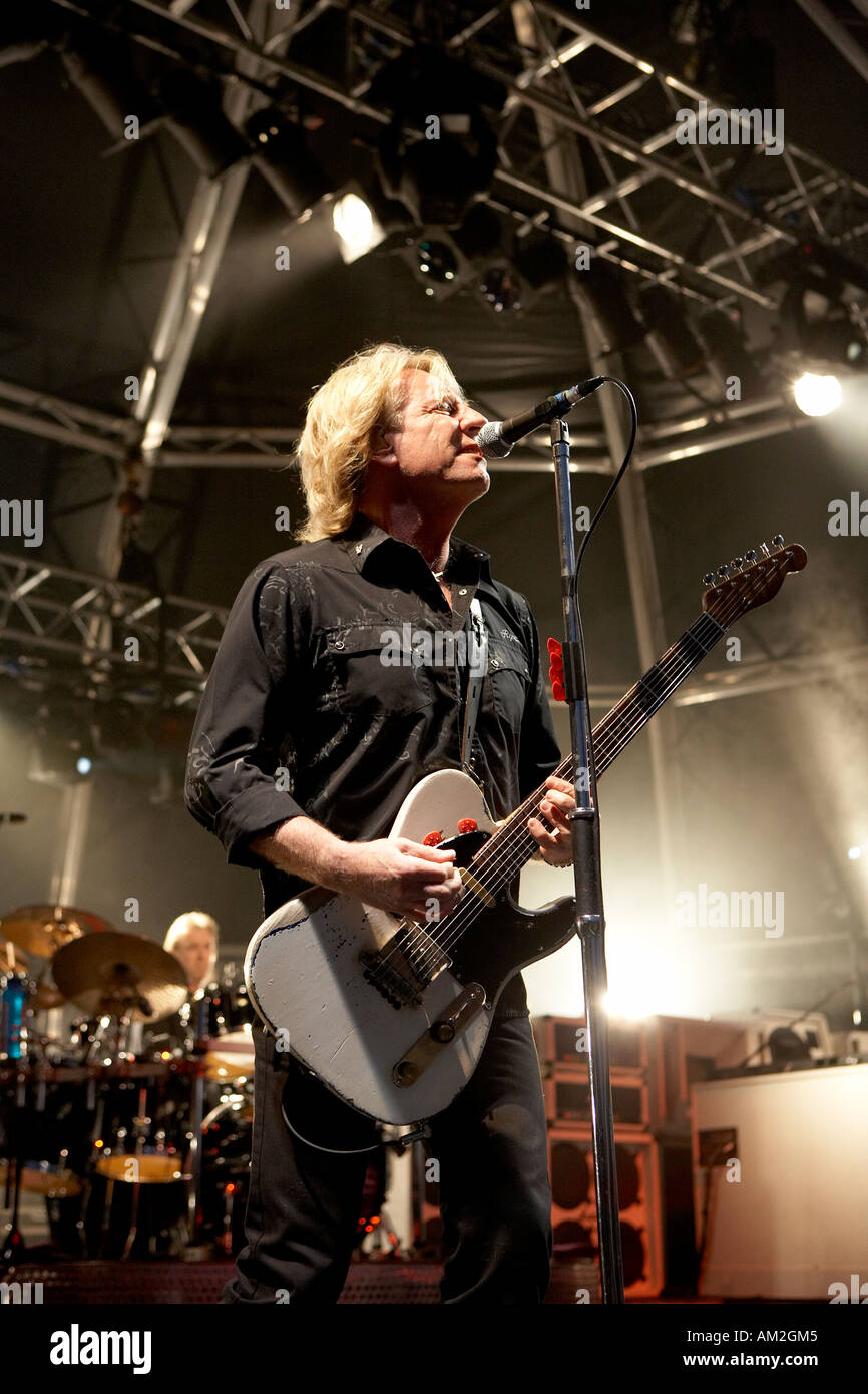 Quo singer hi-res stock photography and images - Alamy