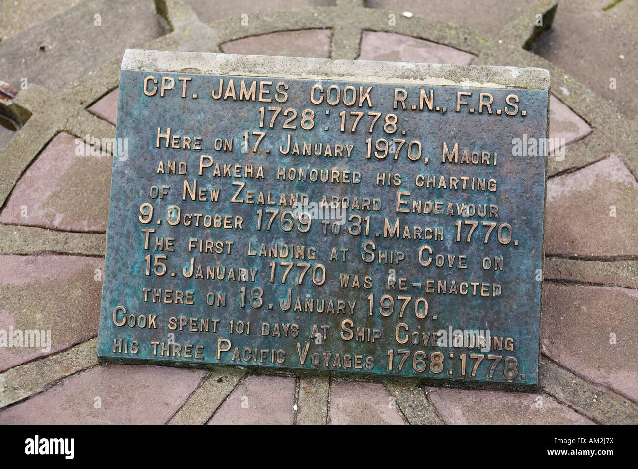 Captain James Cook Monument Picton New Zealand Stock Photo - Alamy