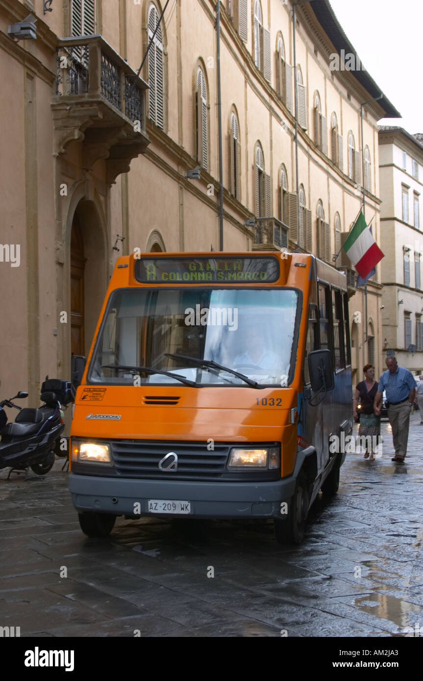 Bus siena hi-res stock photography and images - Alamy