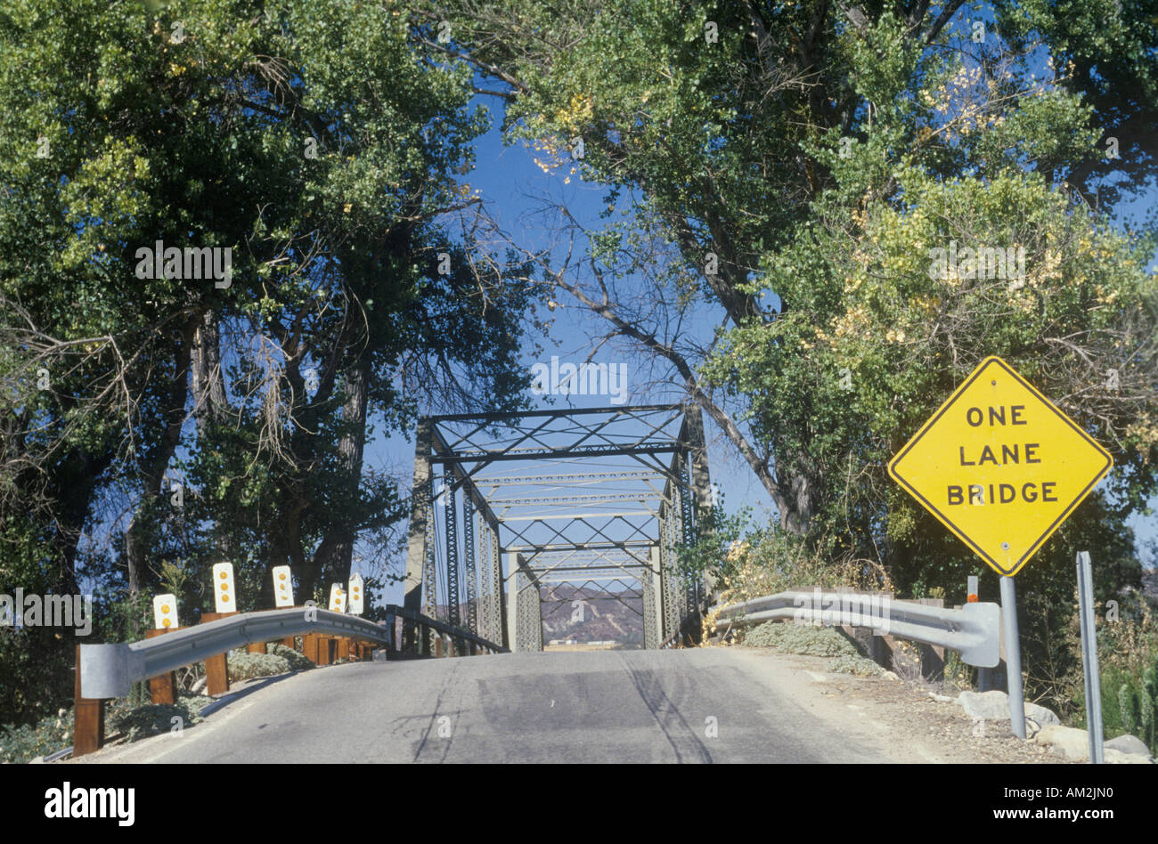 A one lane bridge Stock Photo - Alamy