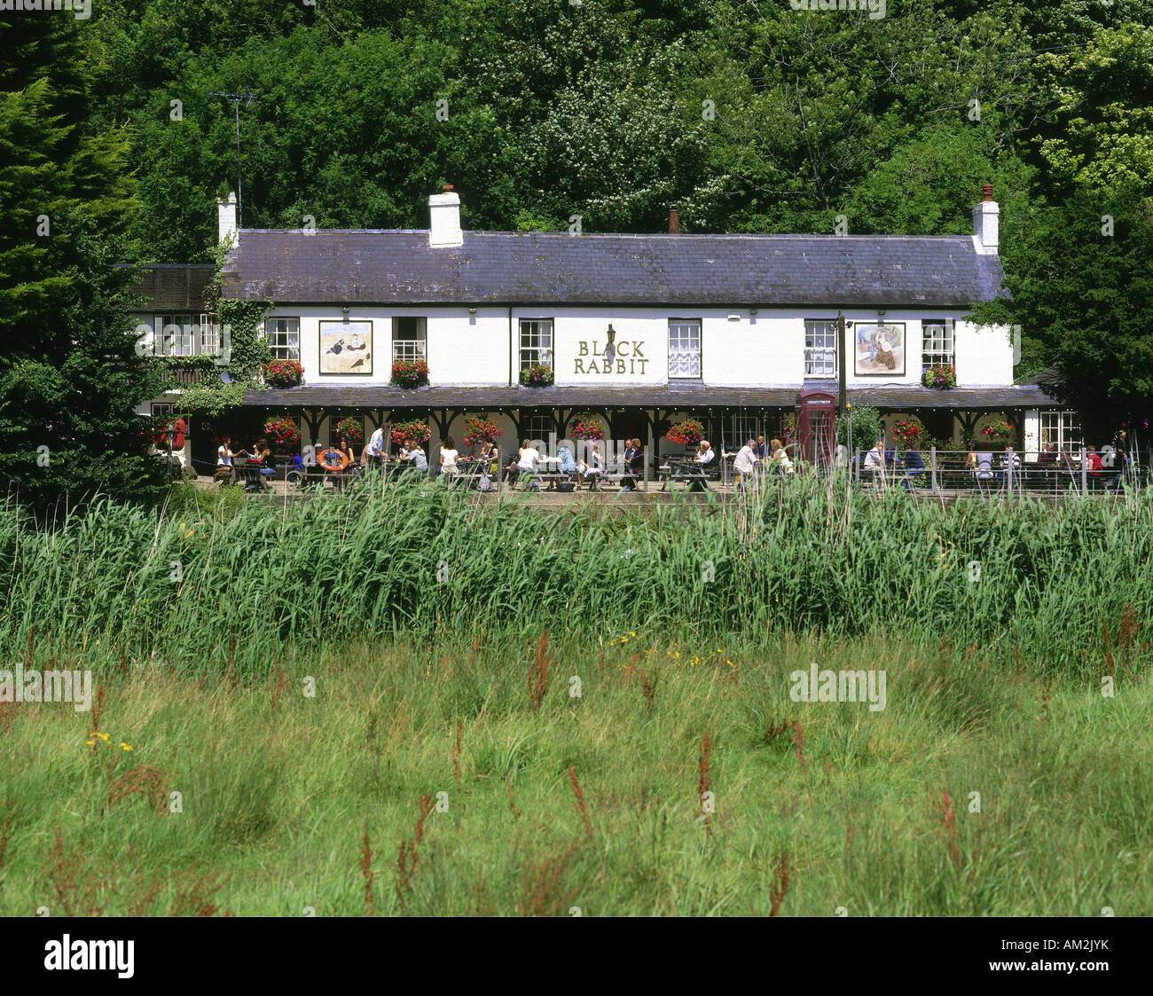 Black rabbit pub arundel hi-res stock photography and images - Alamy