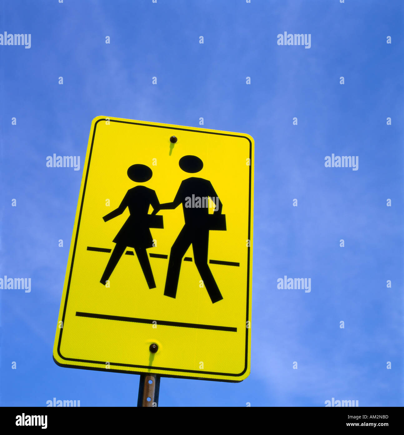 School zone sign canada hi-res stock photography and images - Alamy