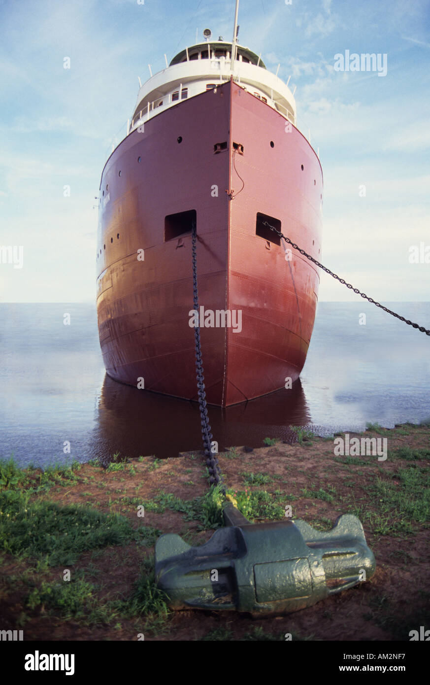 Ships hull hi-res stock photography and images - Alamy
