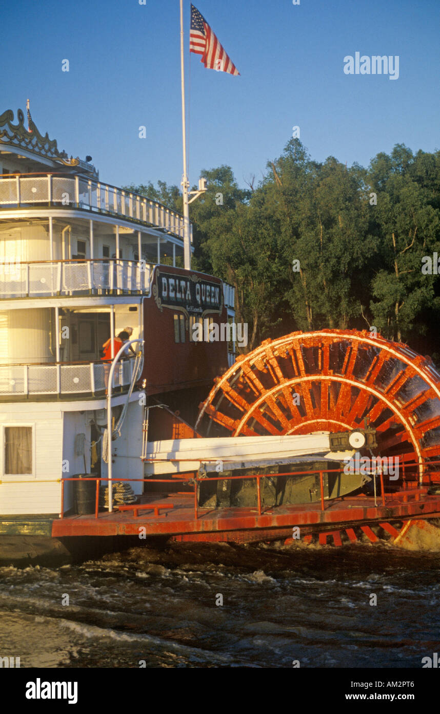 Mississippi steamboat 19th century hi-res stock photography and images ...