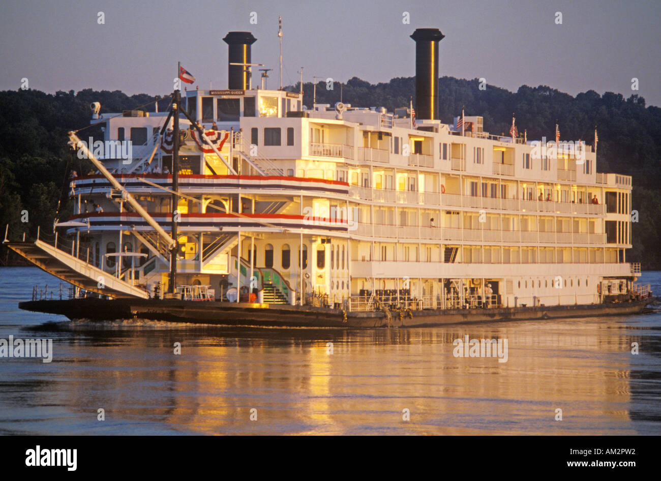 Delta queen steamboat hi-res stock photography and images - Alamy