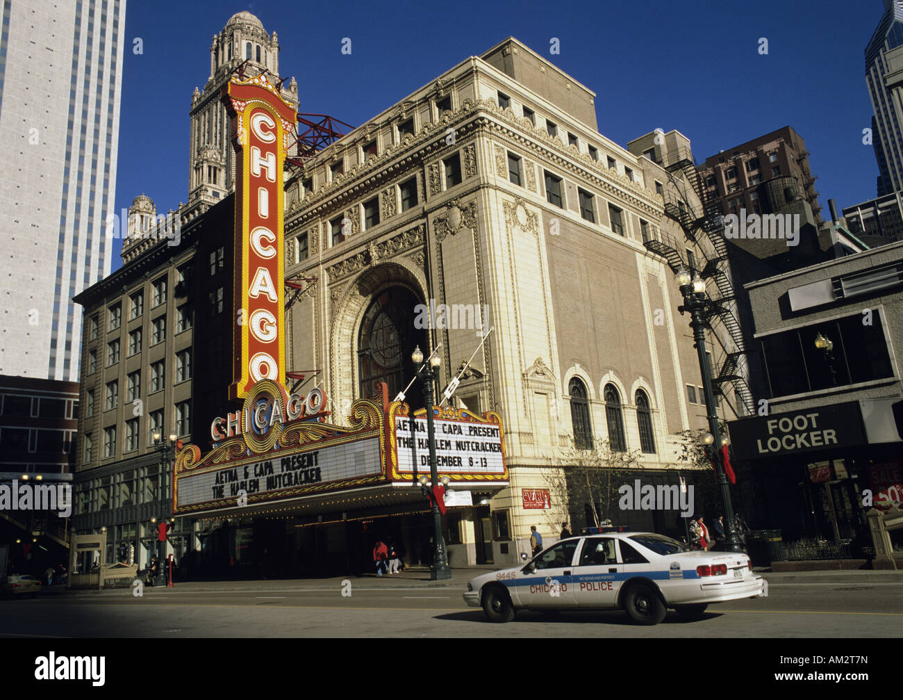 geography / travel, USA, Illinois, Chicago, Chicago Theatre, North ...