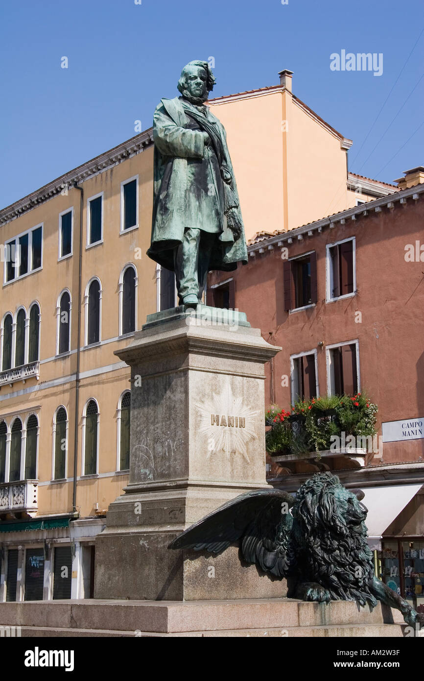 Statue of Daniele Manin in Campo Manin Venice Italy Stock Photo - Alamy