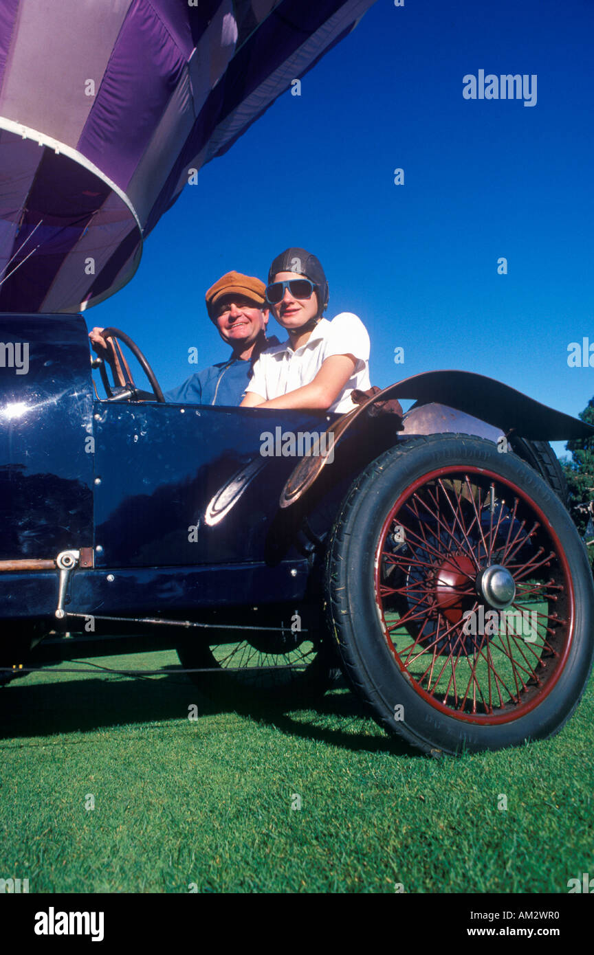 Navy blue car hi-res stock photography and images - Alamy