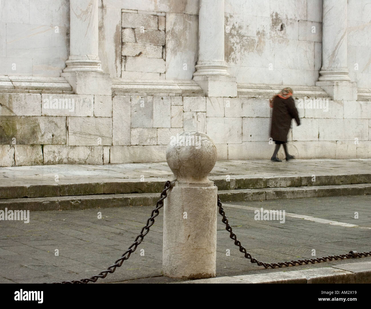 Old italian lady hi-res stock photography and images - Alamy