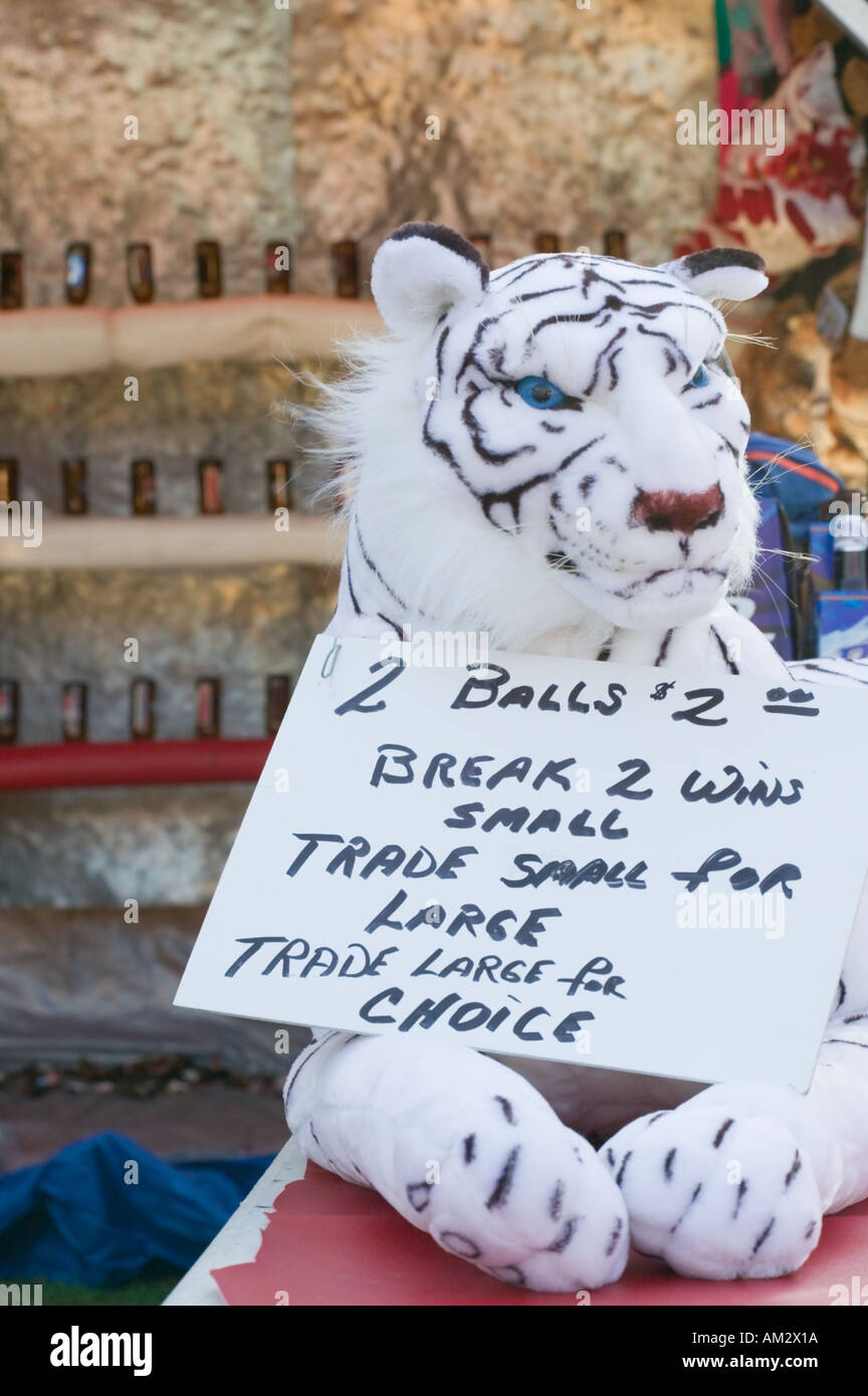 county fair amusements 1 stuffed tiger Stock Photo - Alamy