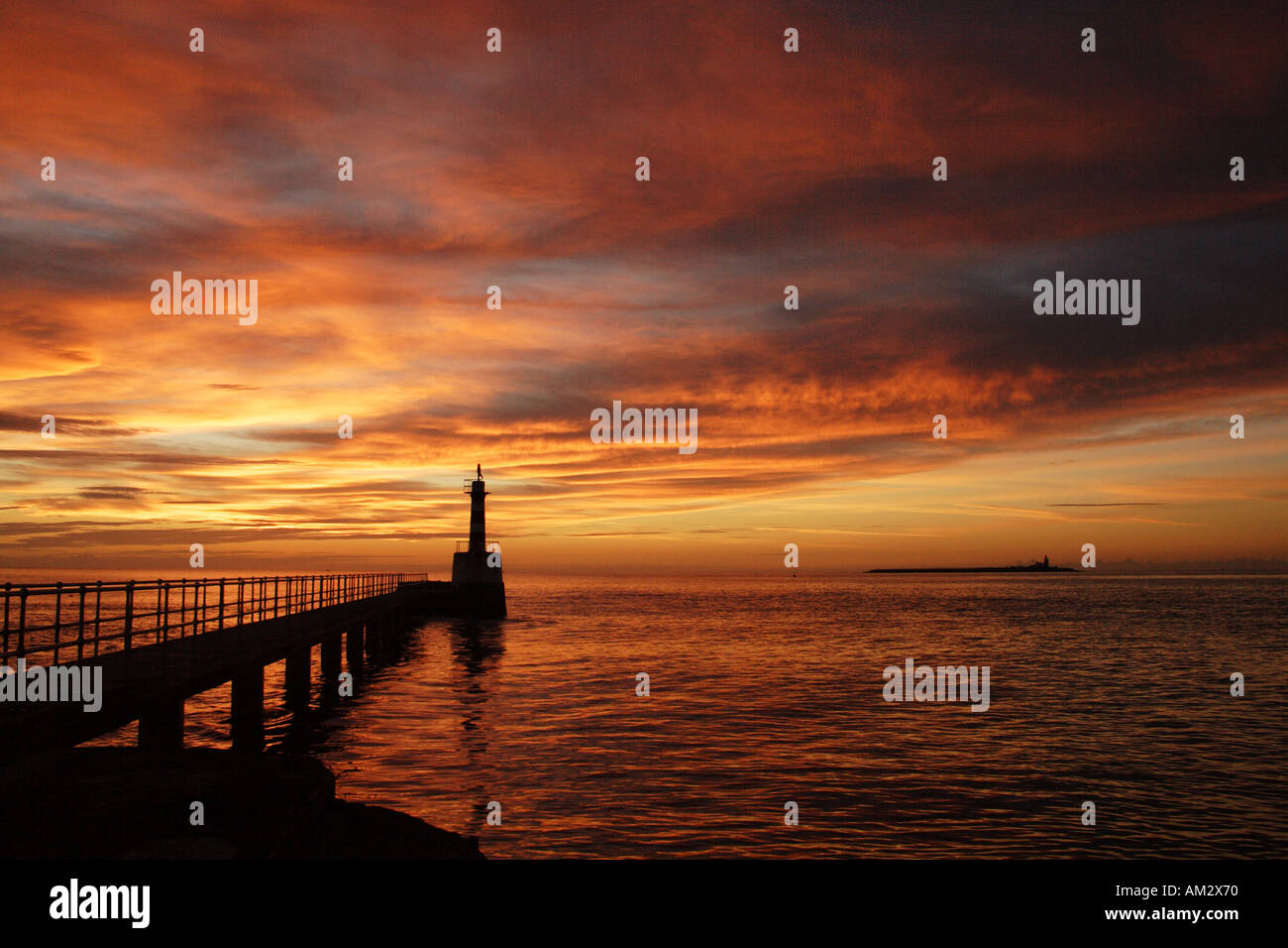 Amble Pier Sunrise Stock Photo - Alamy