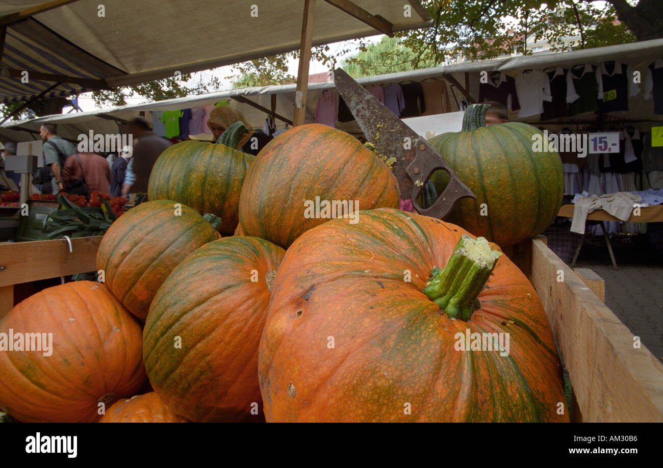 Turkish Market Berlin 2 Stock Photo - Alamy