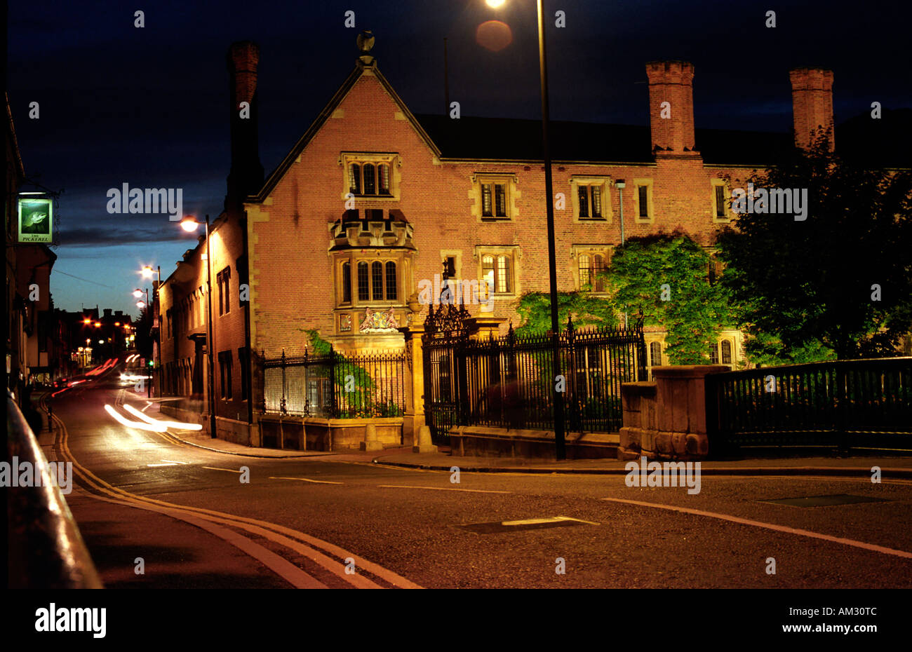 Cambridge college at night Stock Photo - Alamy