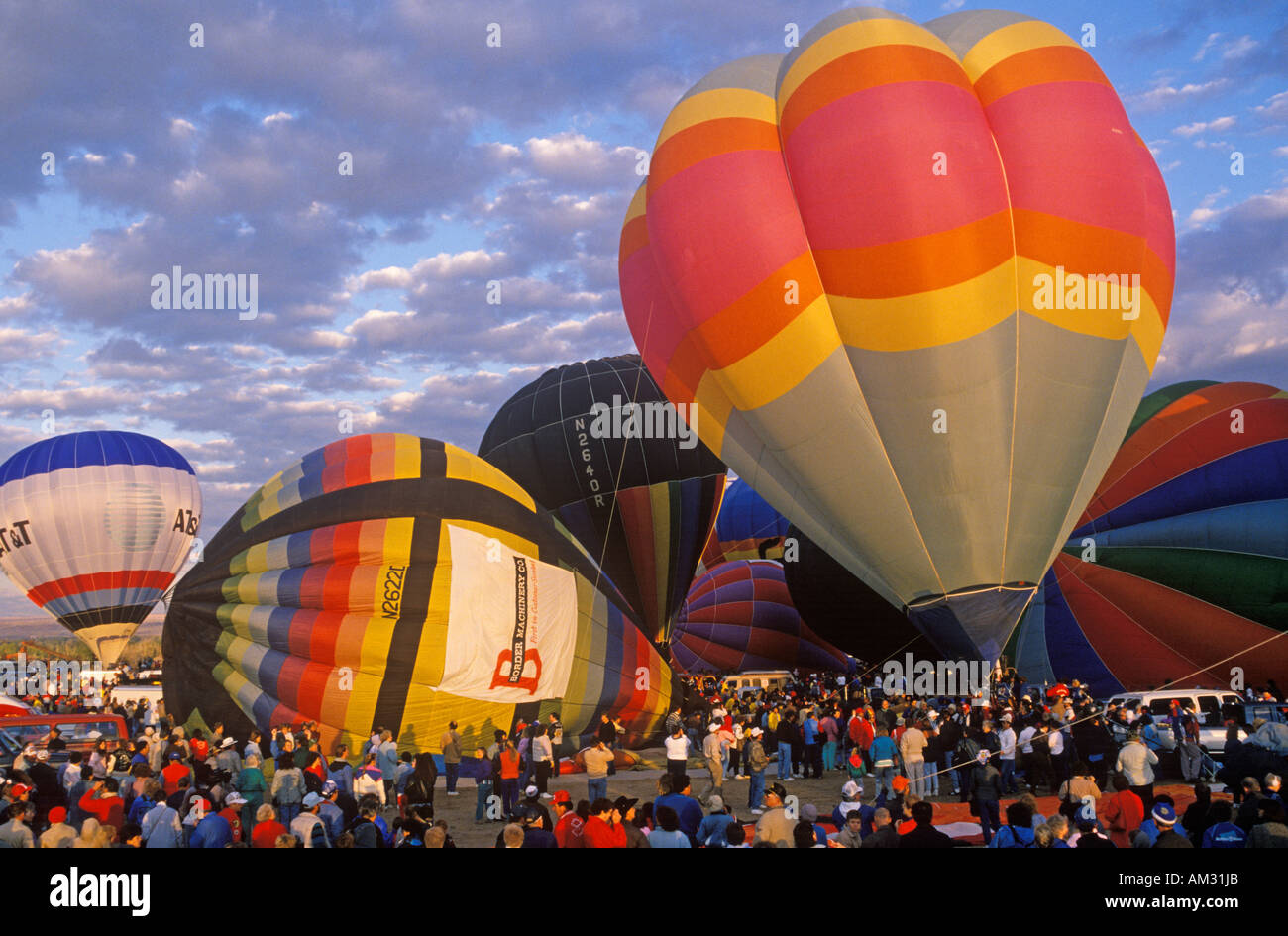 Balloons take to the air at the Albuquerque International Balloon ...