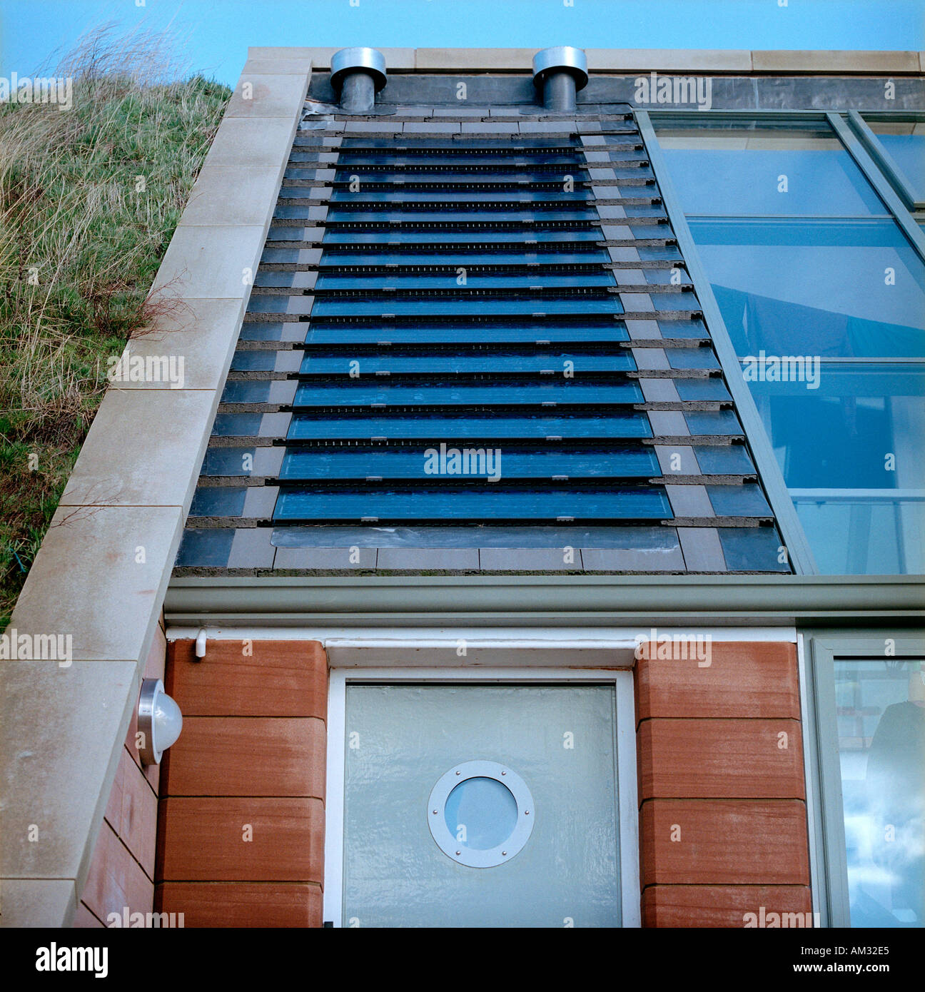 Helen Reddy and Husband Phil and son Tom at their house in Heights ...