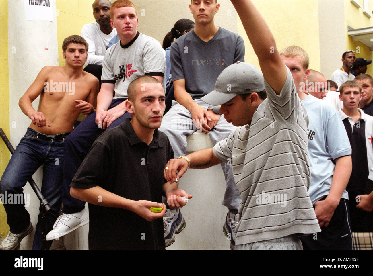 Hang street hi-res stock photography and images - Alamy