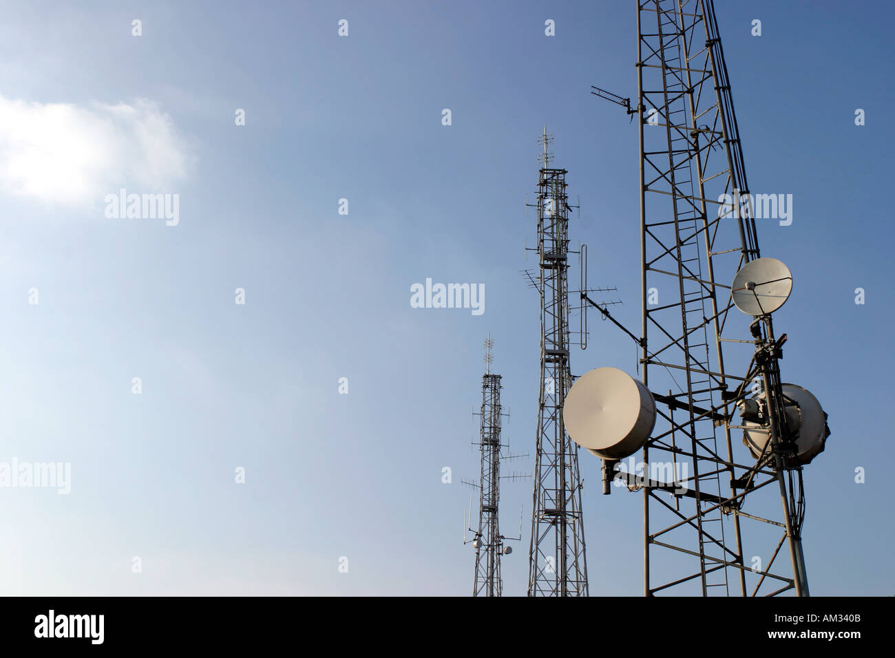 Transmissiom hi-res stock photography and images - Alamy