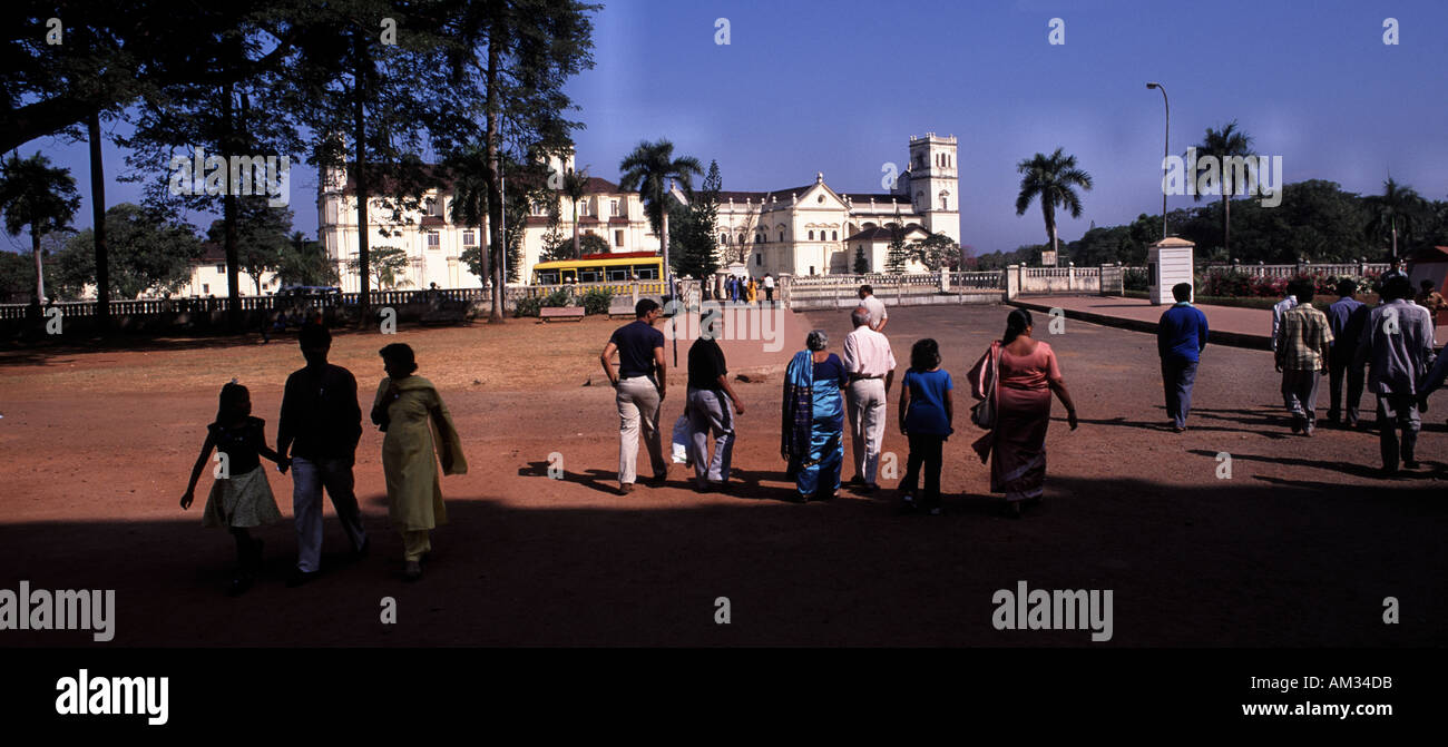 Indian families visit Old Goa in South India Stock Photo - Alamy