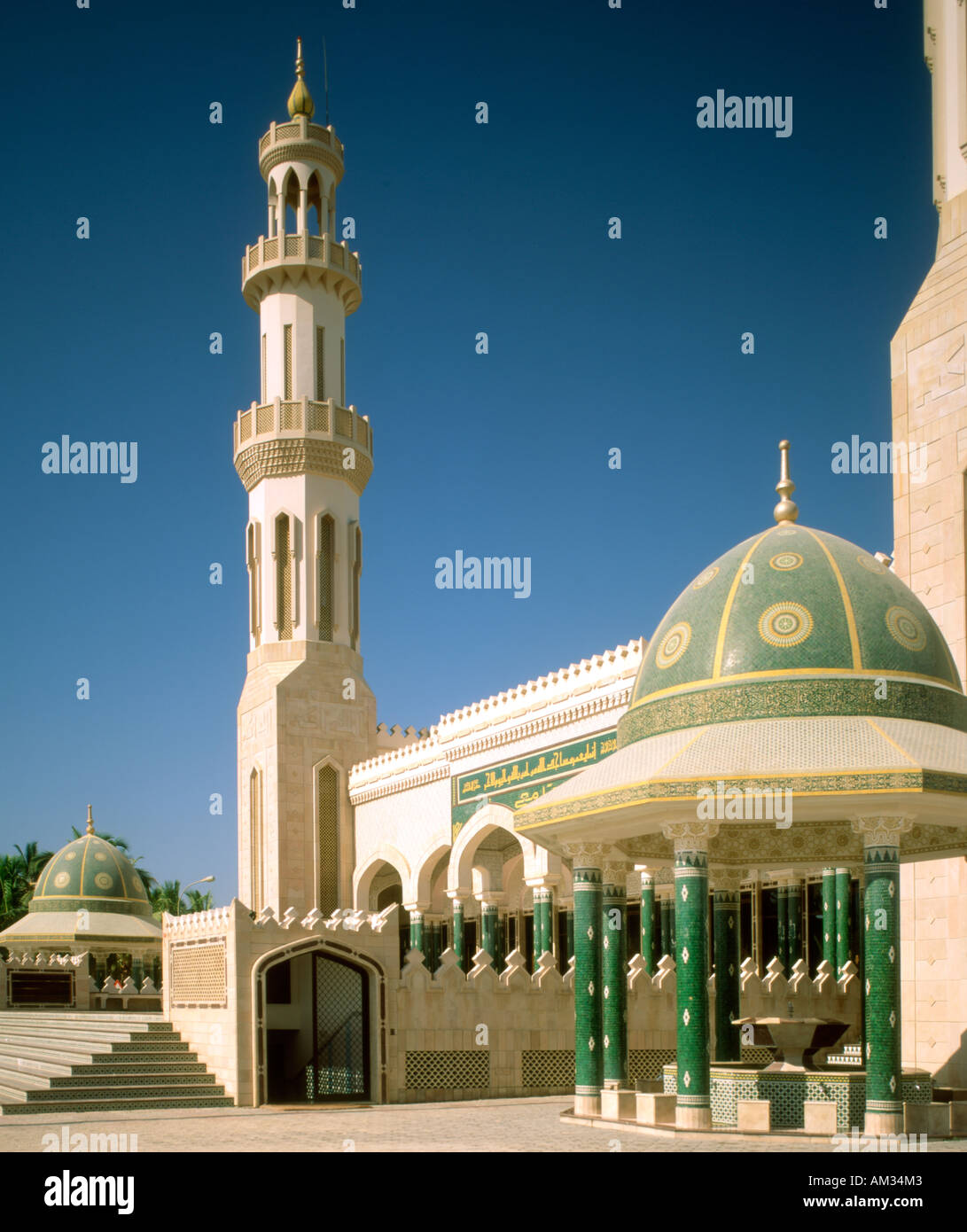 Oman. Dhofar. Salalah. Shanfari mosque Stock Photo - Alamy