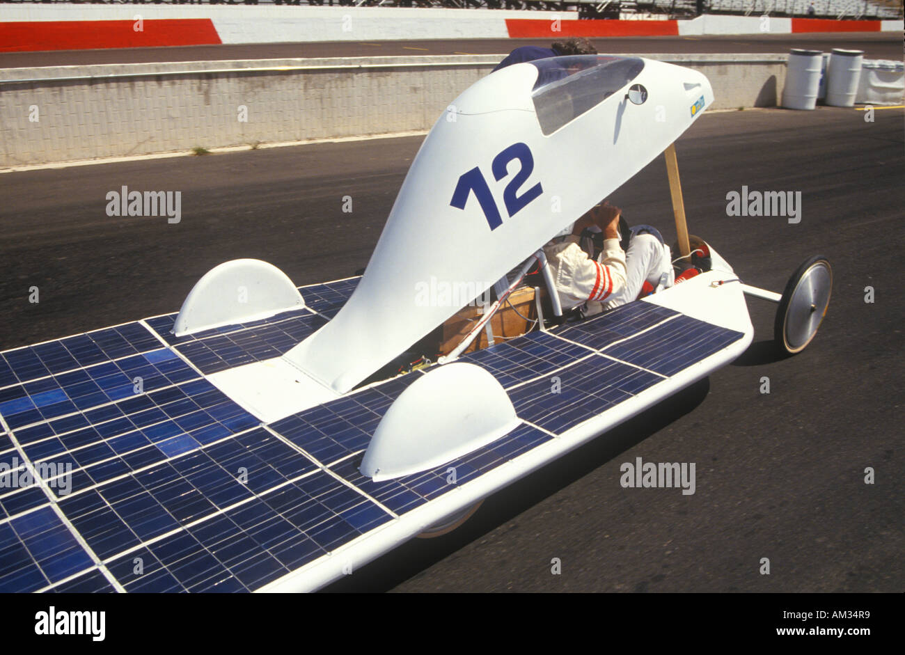 Solar powered cars hi-res stock photography and images - Alamy