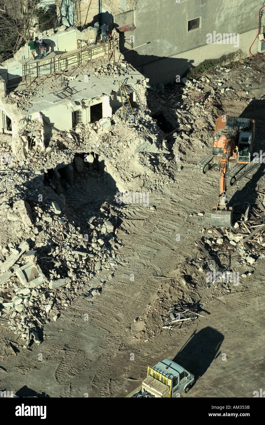 House demolition team hi-res stock photography and images - Alamy