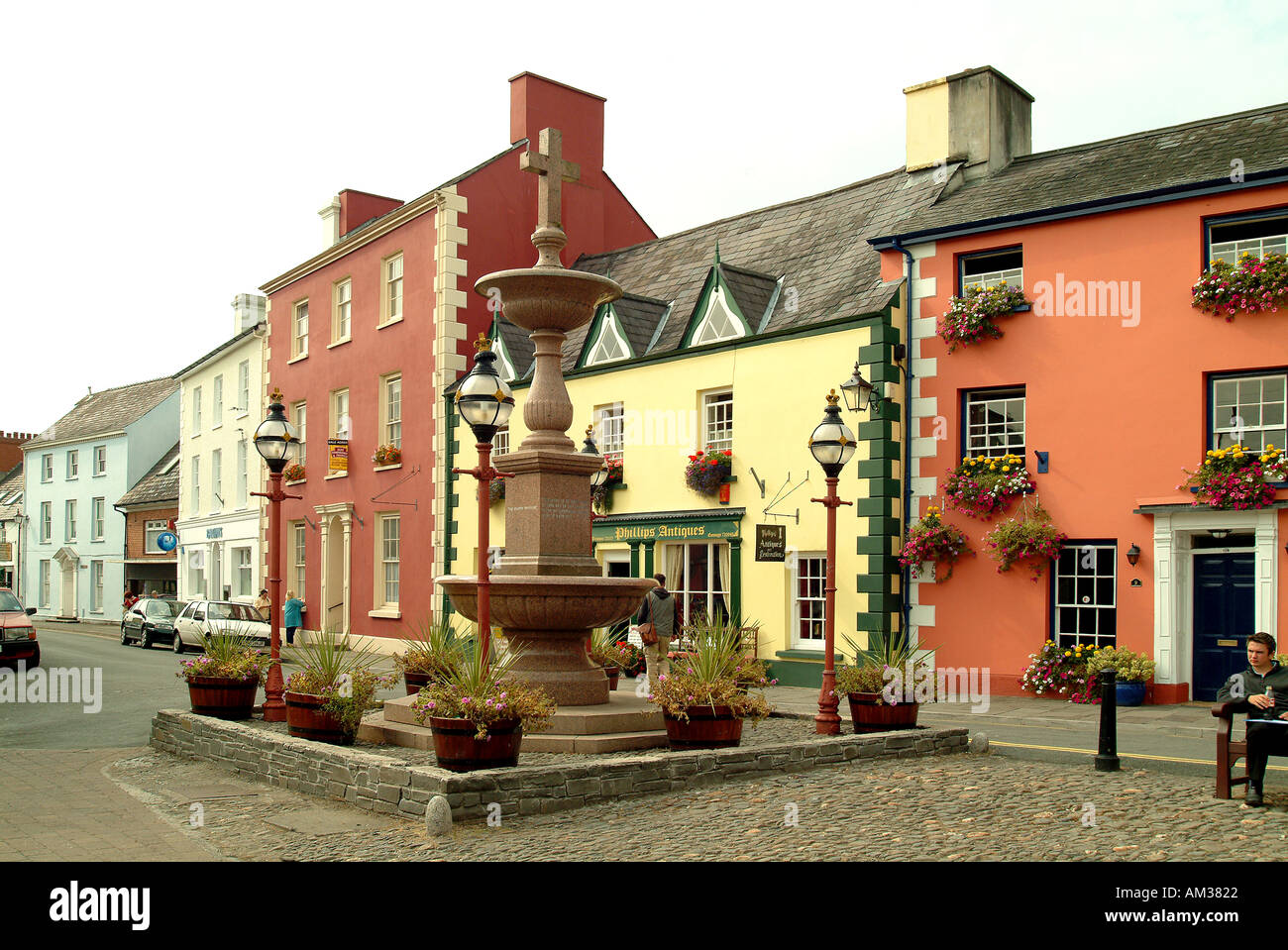 Llandovery town statue hi-res stock photography and images - Alamy