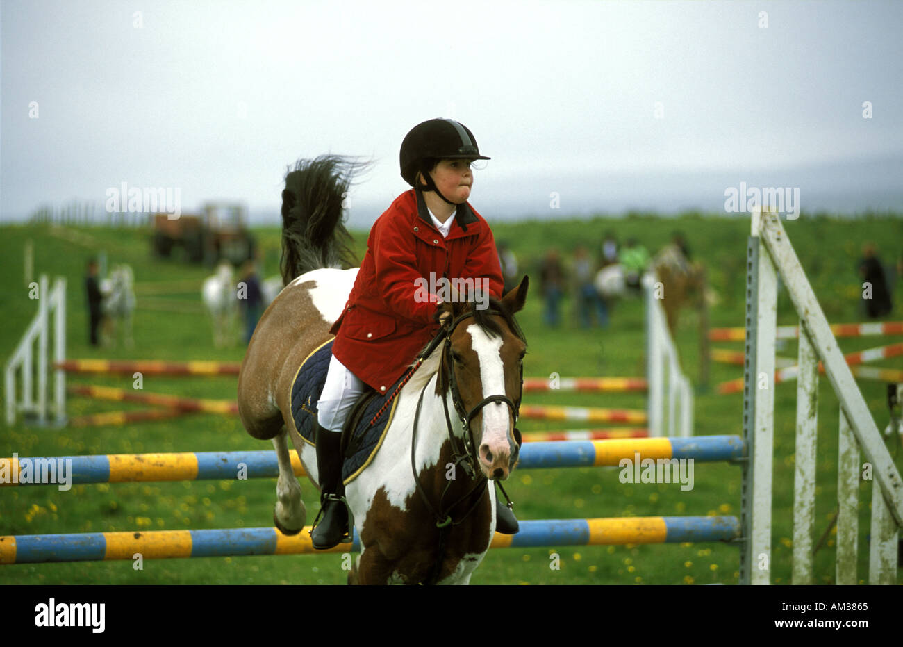 Child pony riding competition hi-res stock photography and images - Alamy