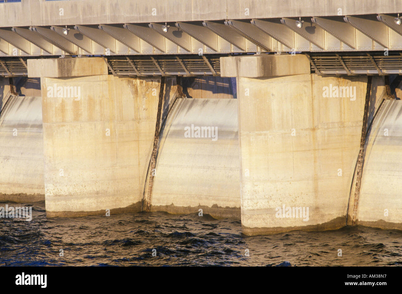 Table Rock Lake Dam in the Ozark Mountains MO Stock Photo - Alamy