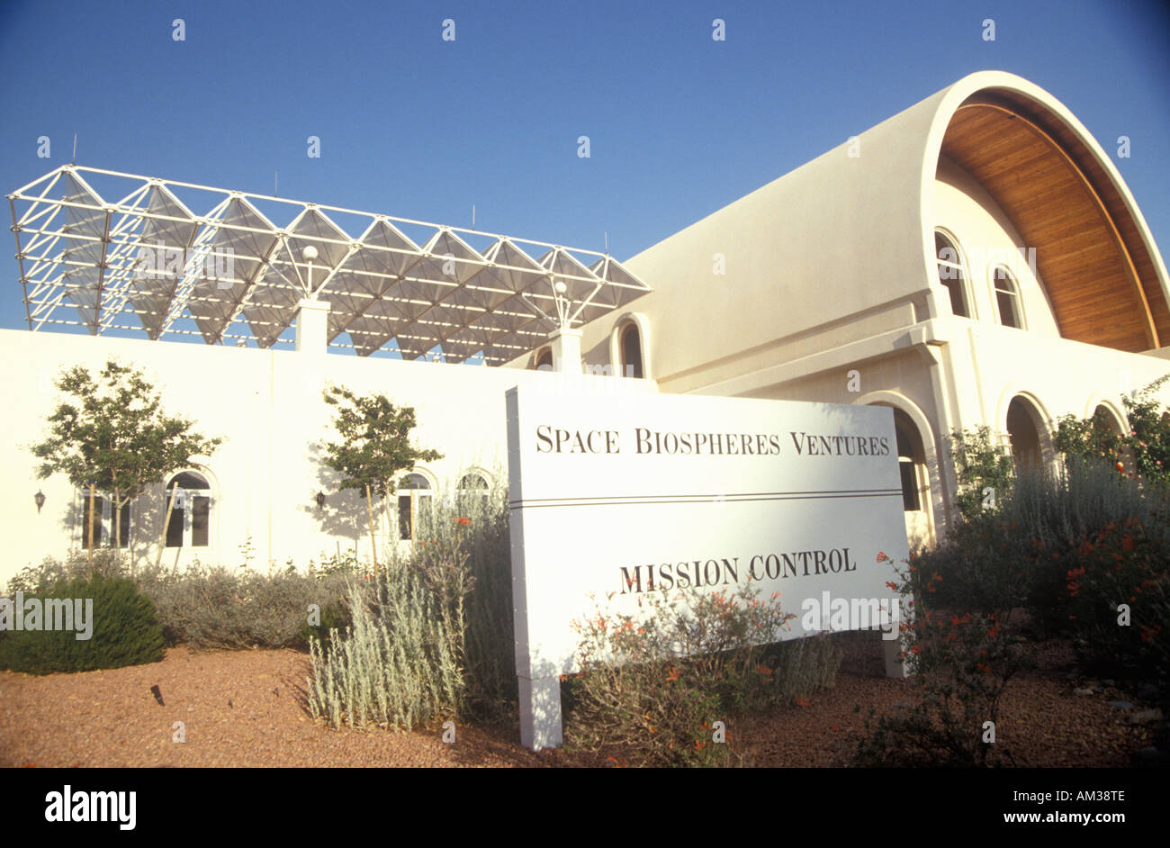 Oracle center hi-res stock photography and images - Alamy