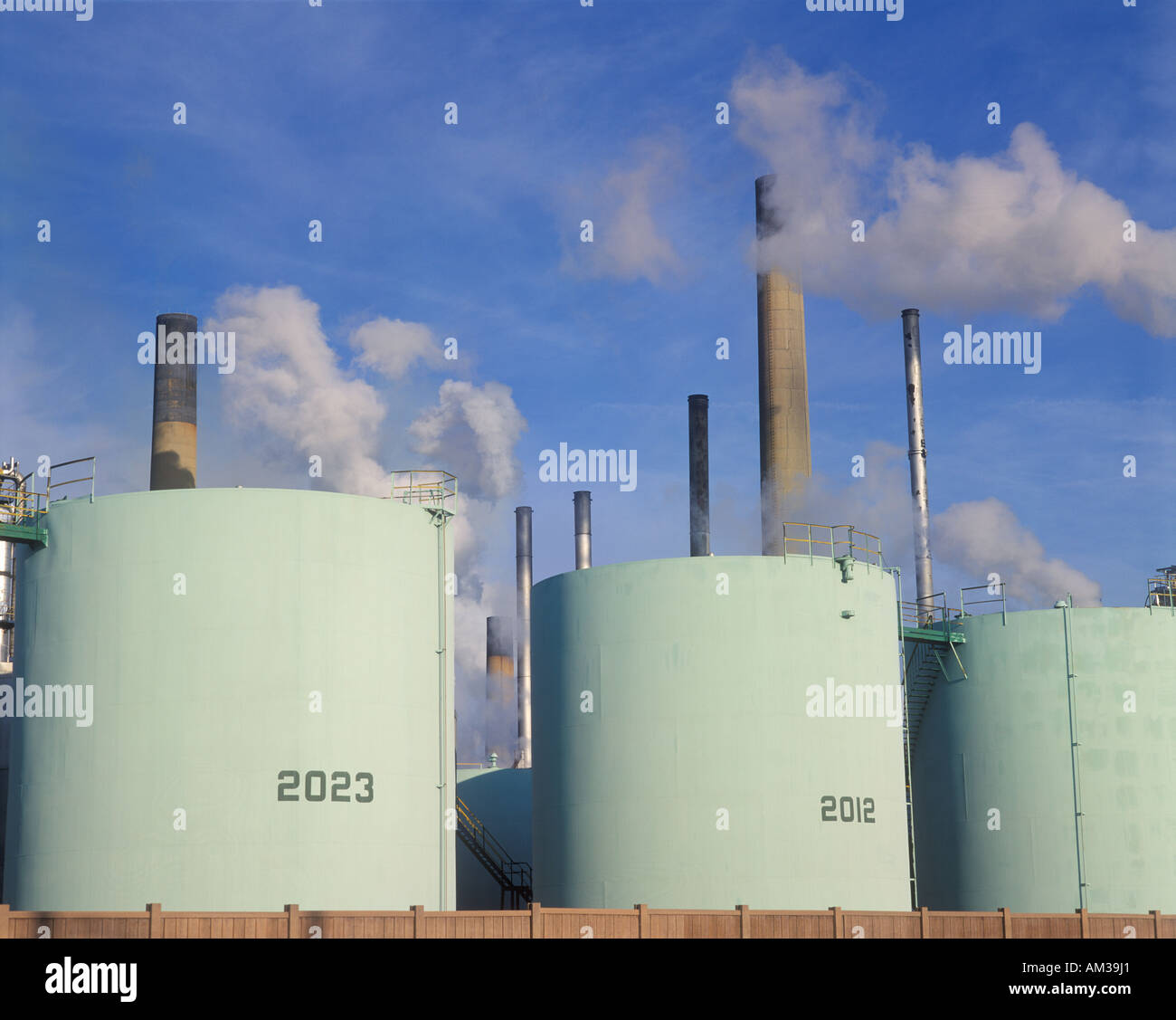 Oil refinery in Sarnia Canada Stock Photo - Alamy