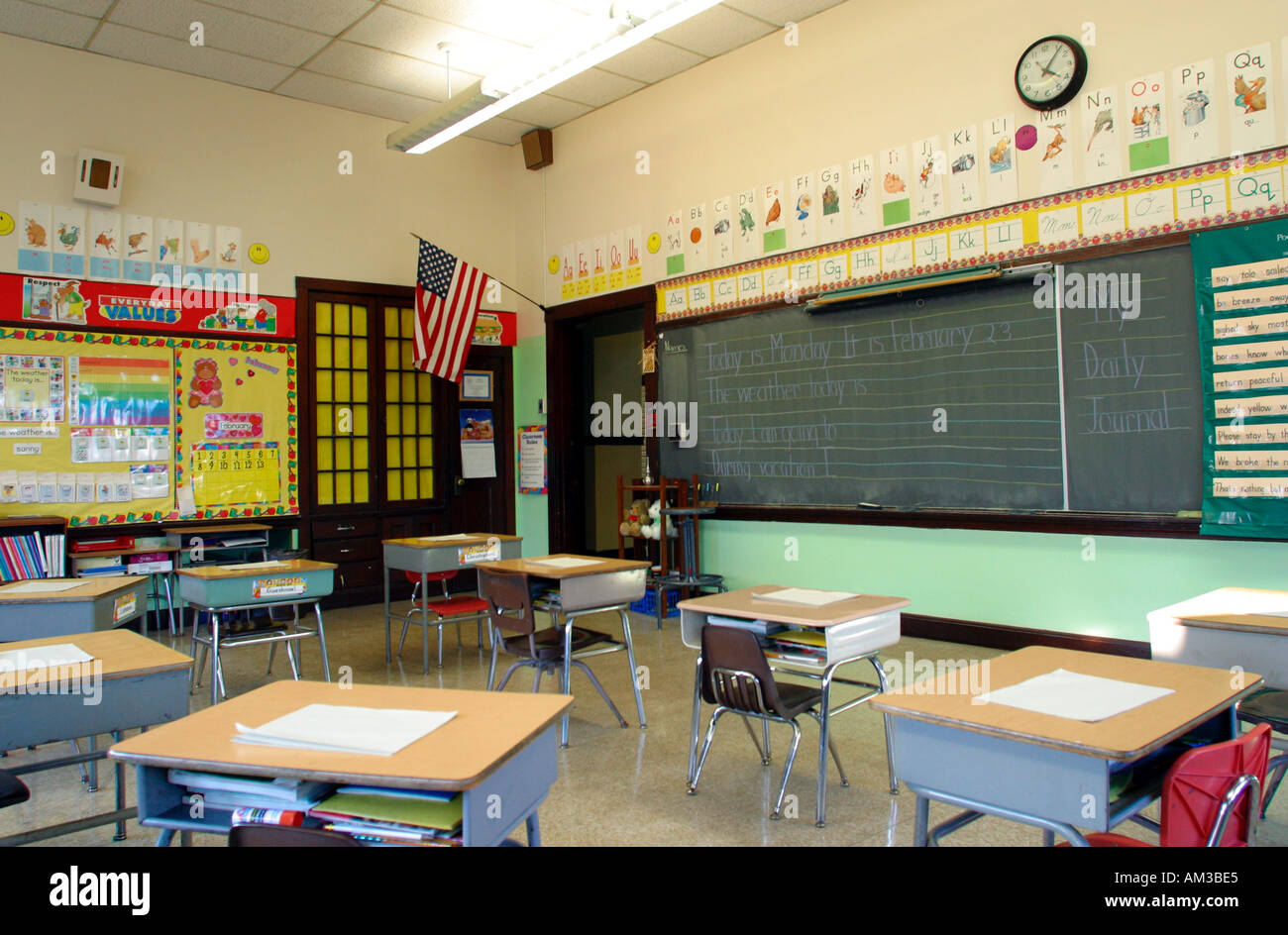 Elementary School Classroom Stock Photo - Alamy