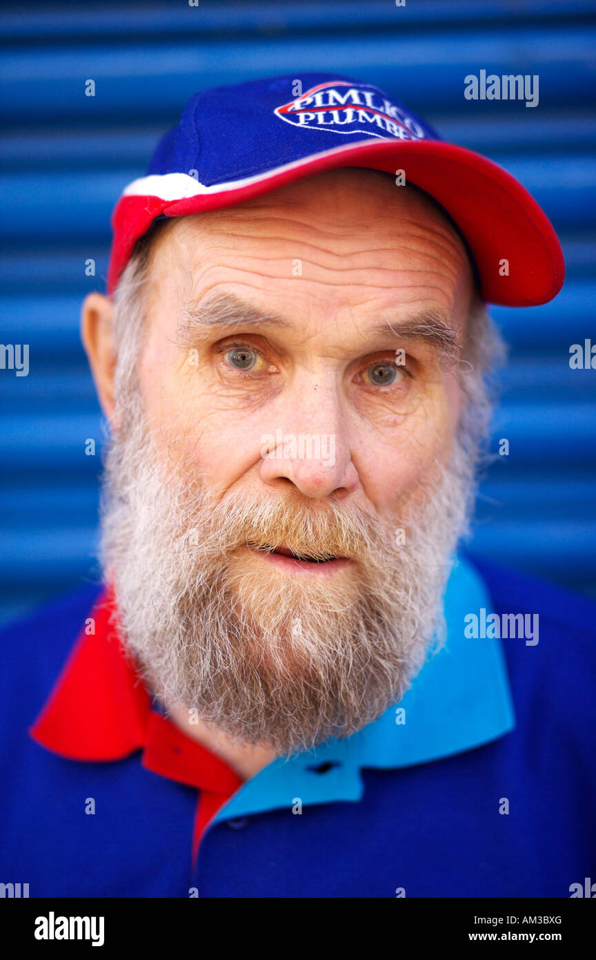 Buster Martin Is Believed To Be The Uks Oldest Employee At The Age Of