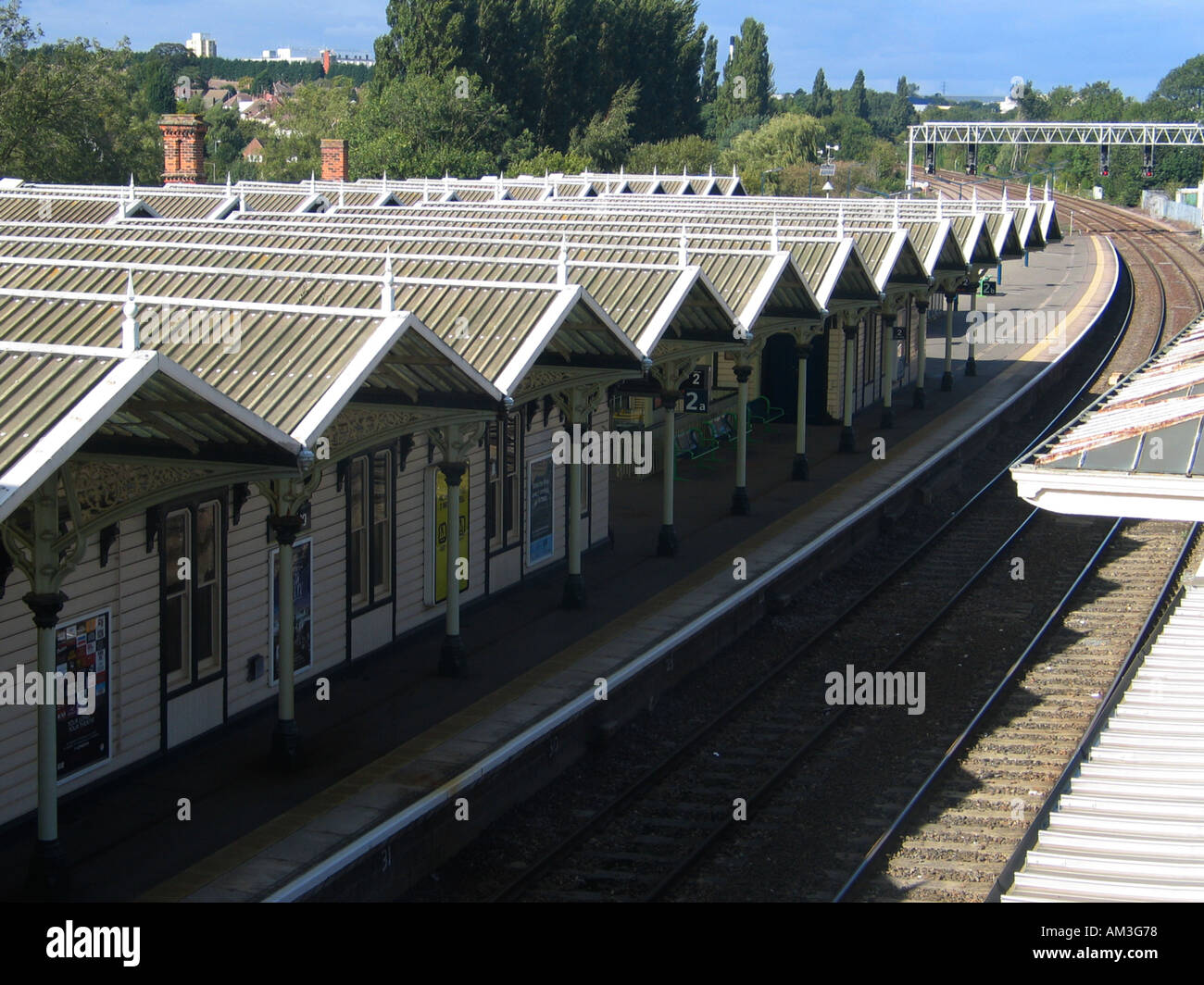 Kettering railway station hi-res stock photography and images - Alamy