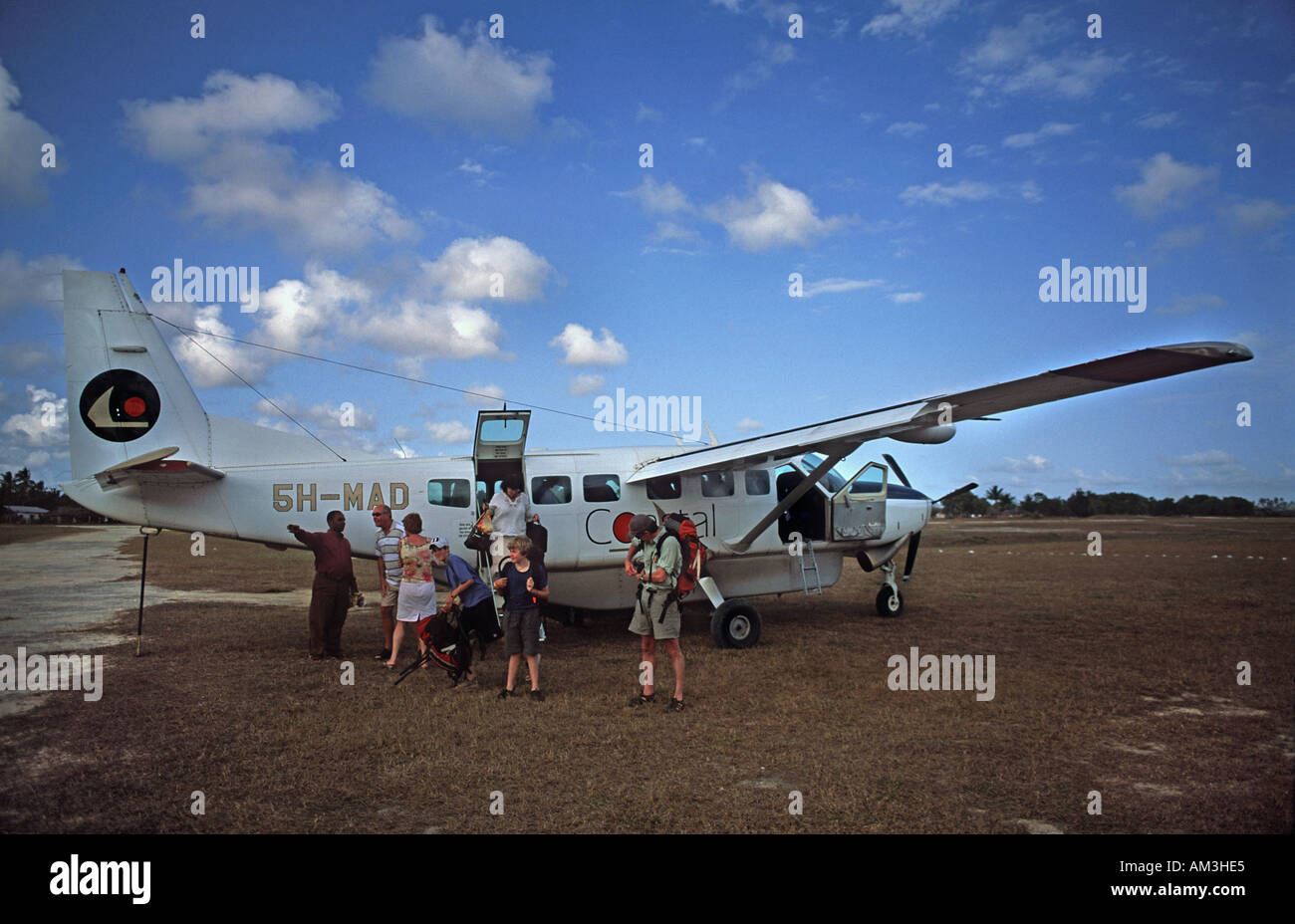 Kilindoni airport on Mafia island Single prop Cessna A family arrives ...