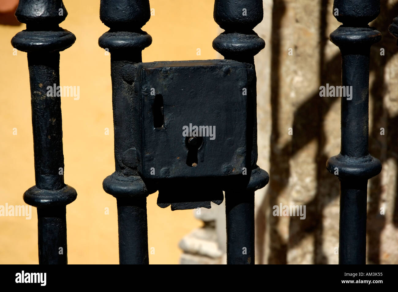Wrought iron gate lock hi-res stock photography and images - Alamy