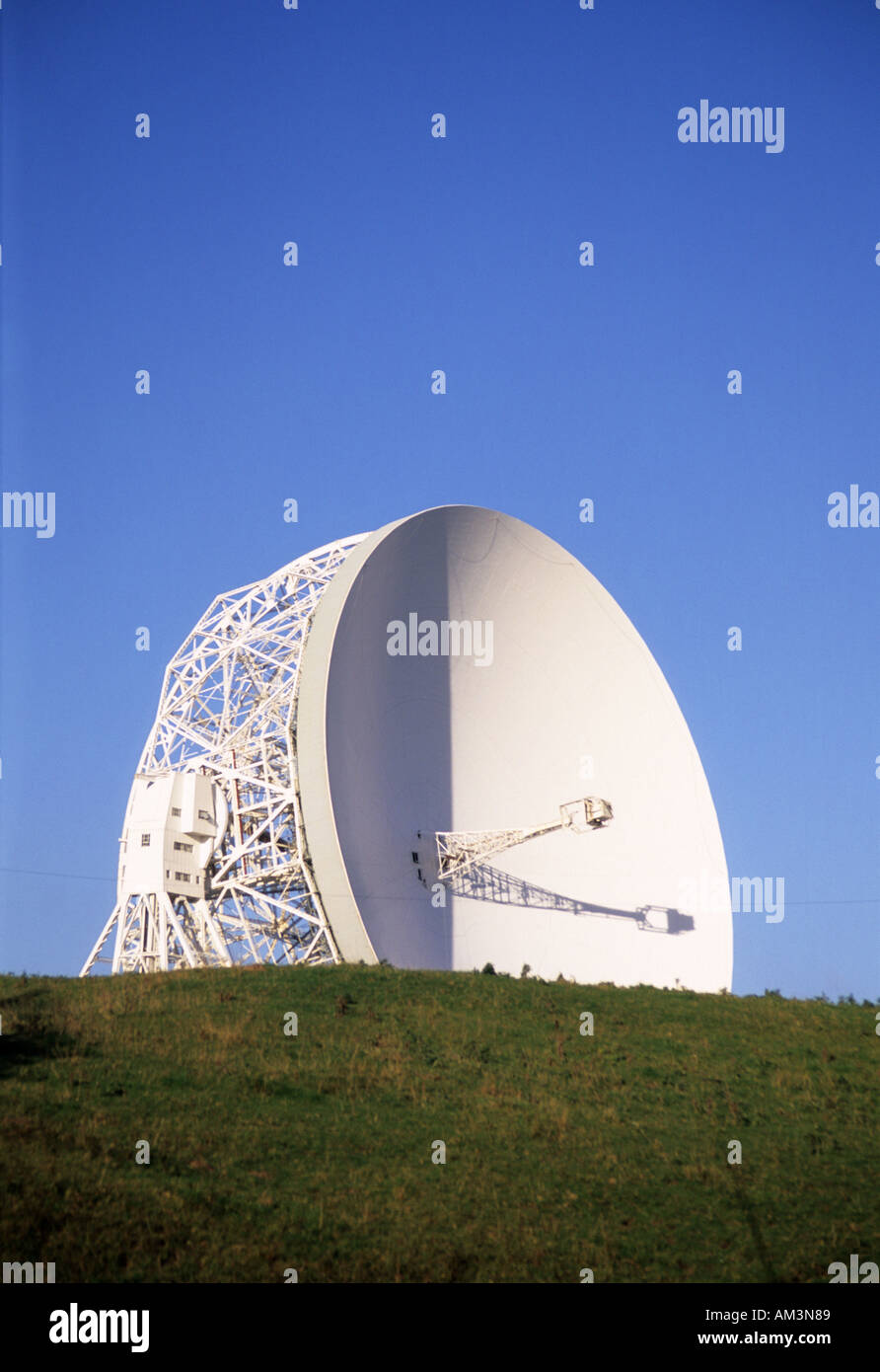 Jodrell bank dish aerial hi-res stock photography and images - Alamy