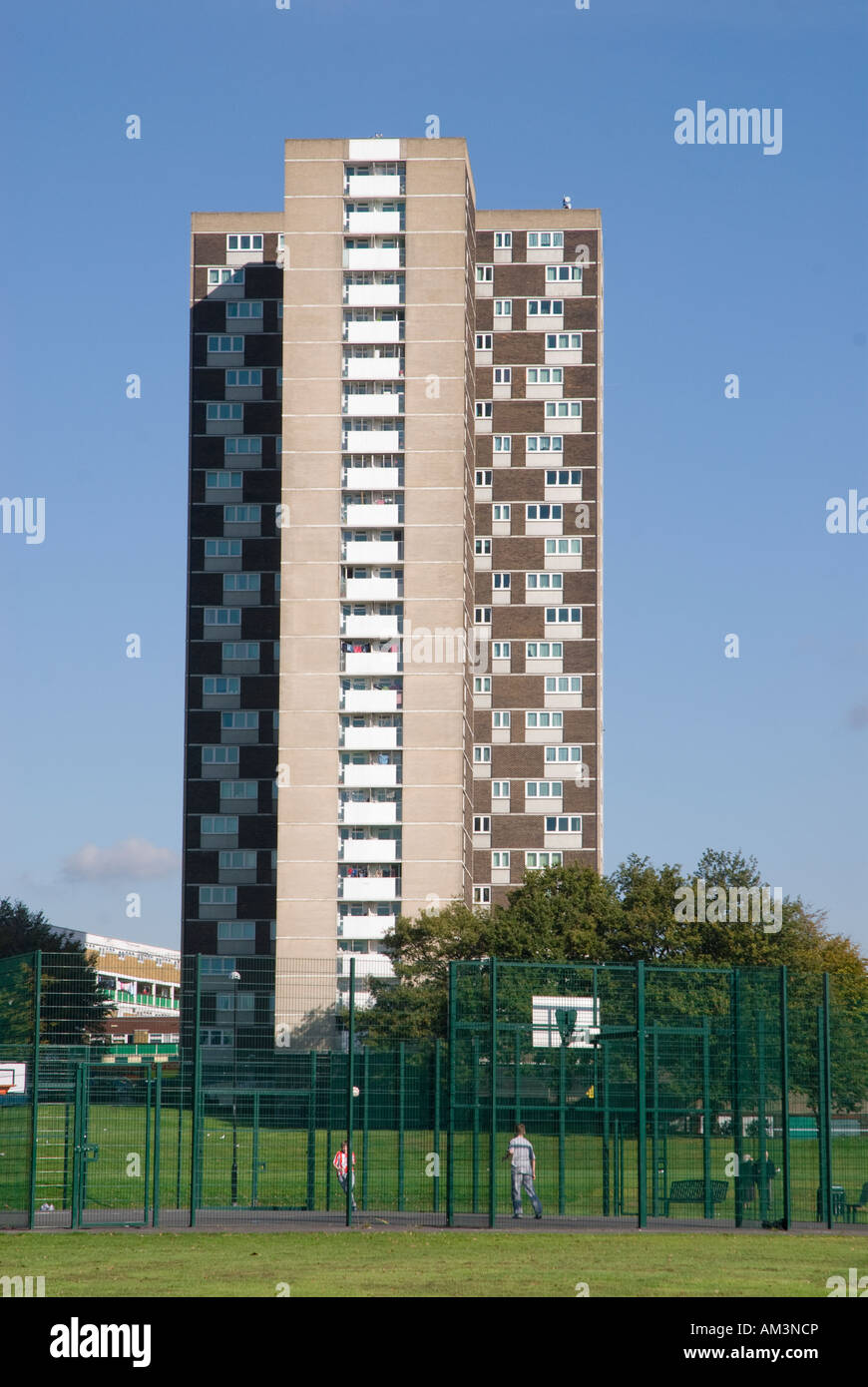 Uplifted block hi-res stock photography and images - Alamy