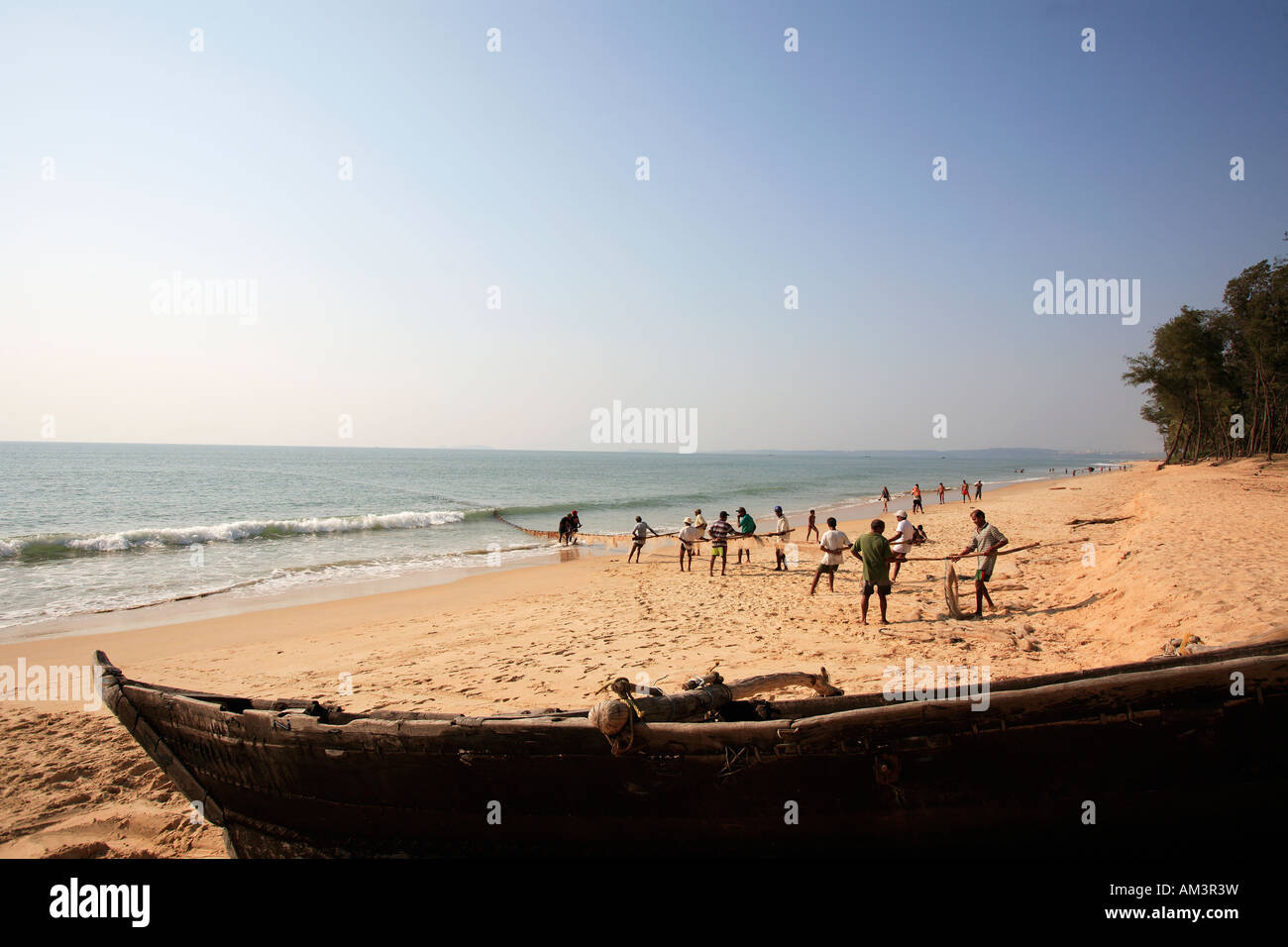 Traditional goan fishing boat hi-res stock photography and images - Alamy