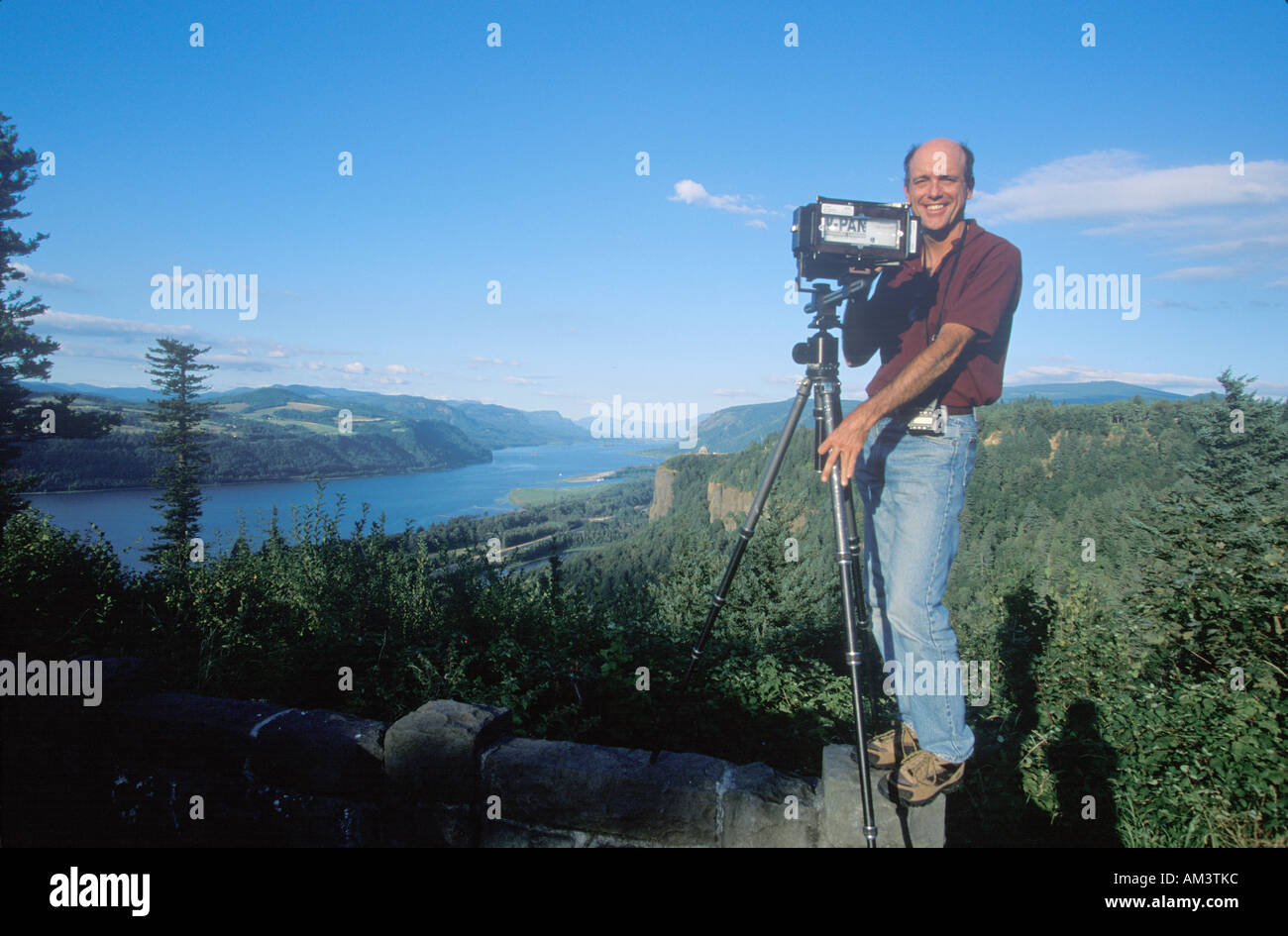 Conservation photographer hi-res stock photography and images - Alamy