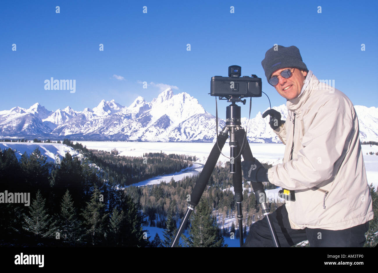 Photographer Joe Sohm posing with panoramic camera ready to take ...