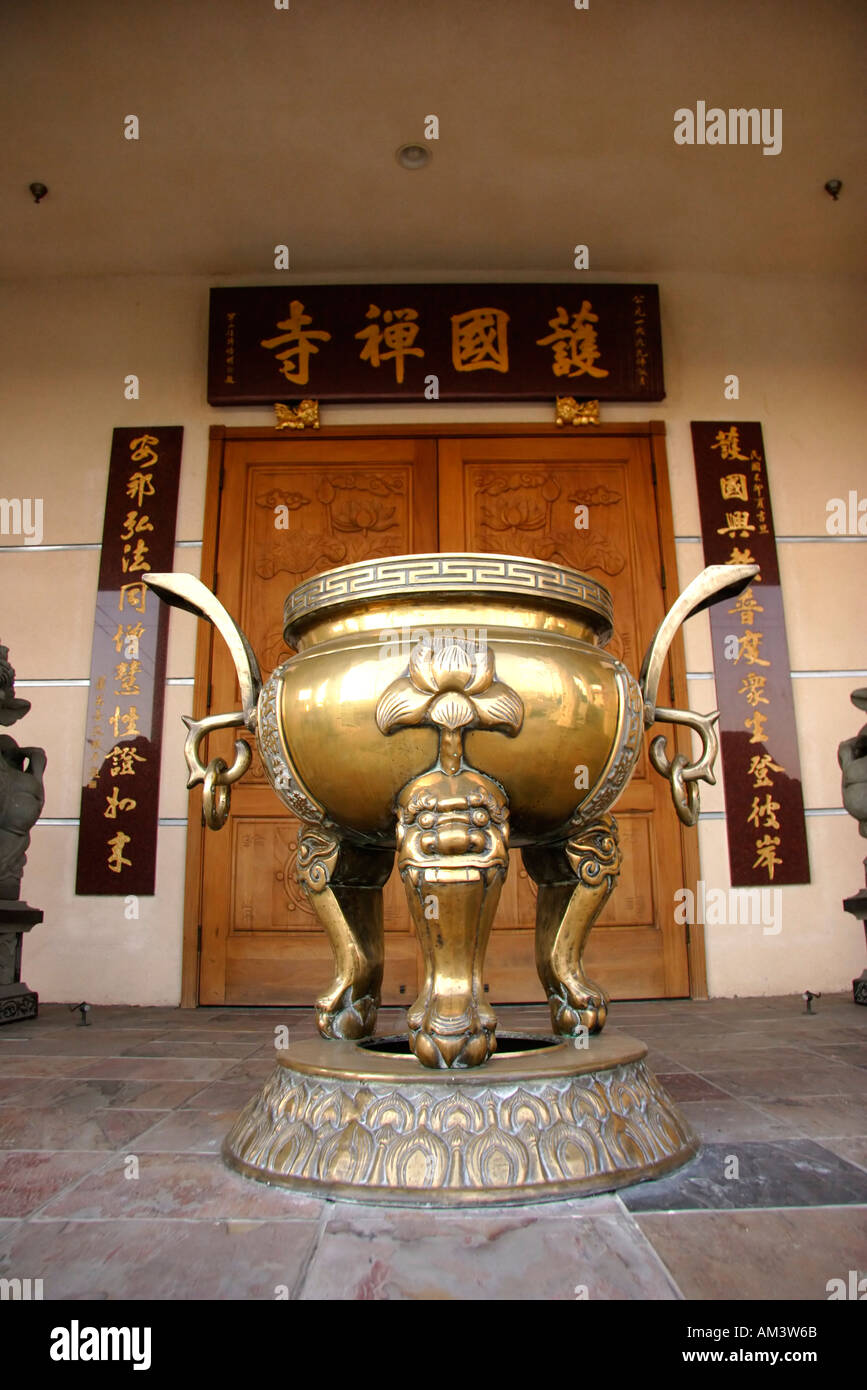 Chinese spirit writing hi-res stock photography and images - Alamy