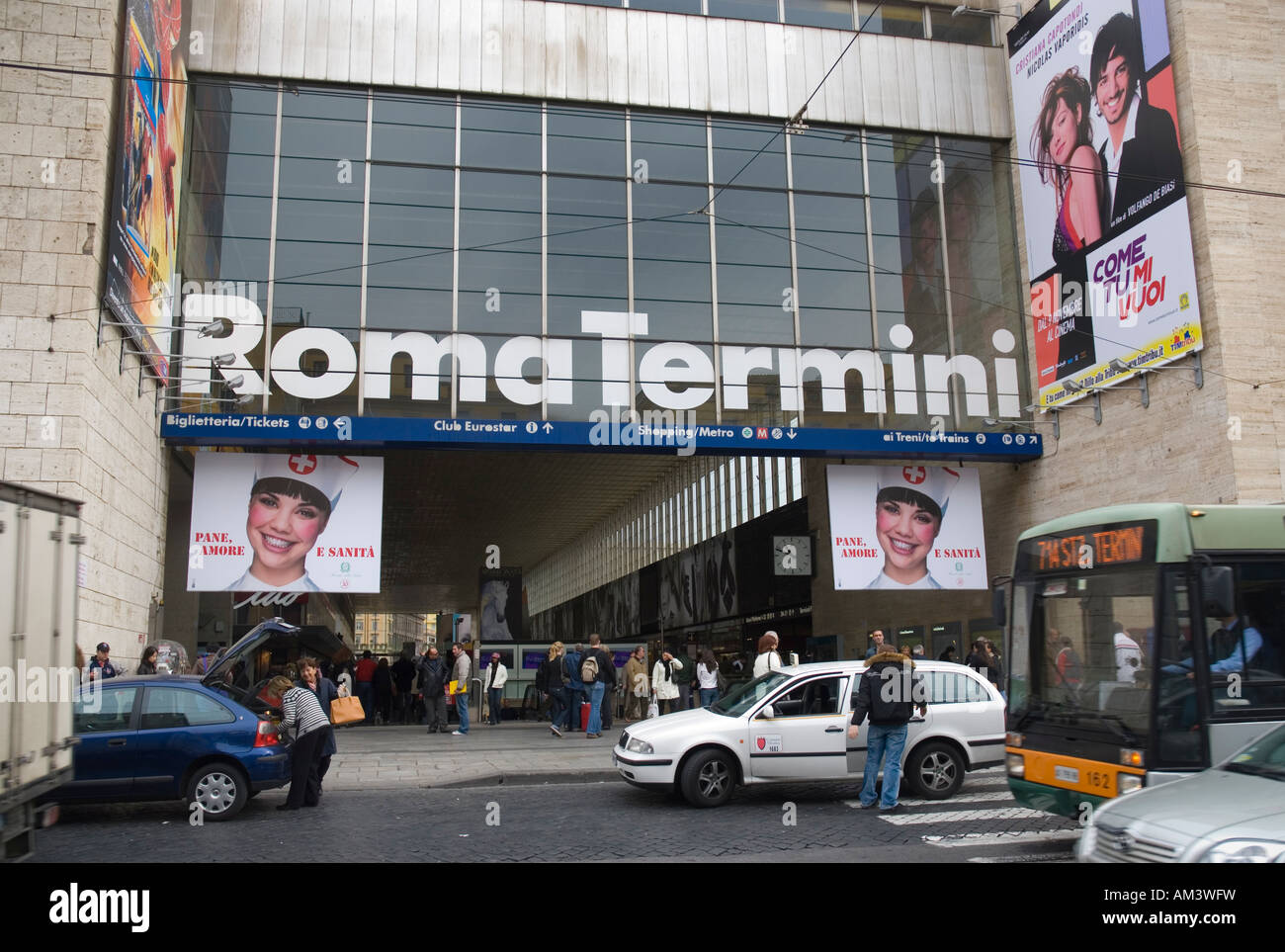 Roma termini station hi-res stock photography and images - Alamy