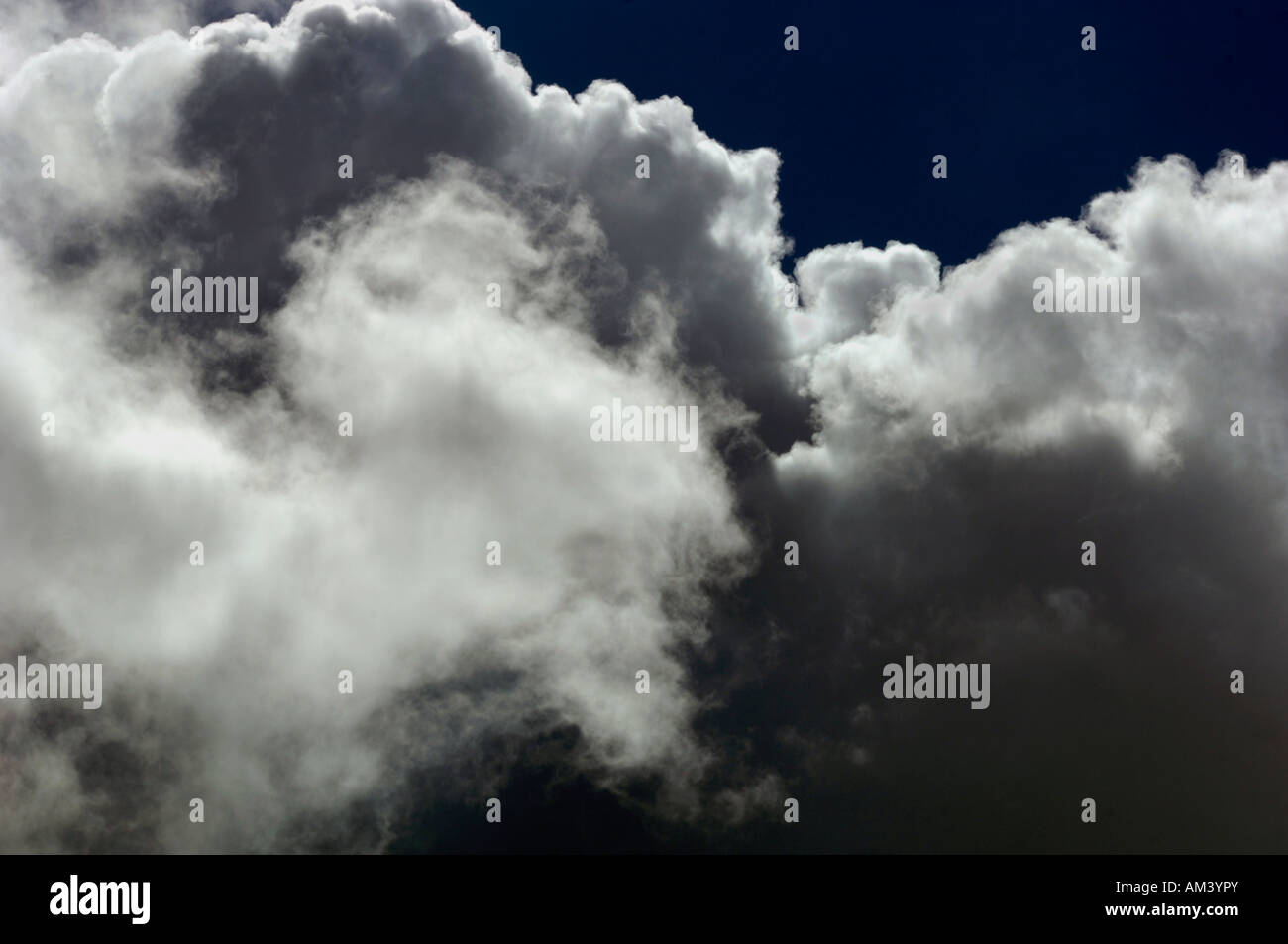 Dramatic floating clouds hi-res stock photography and images - Alamy