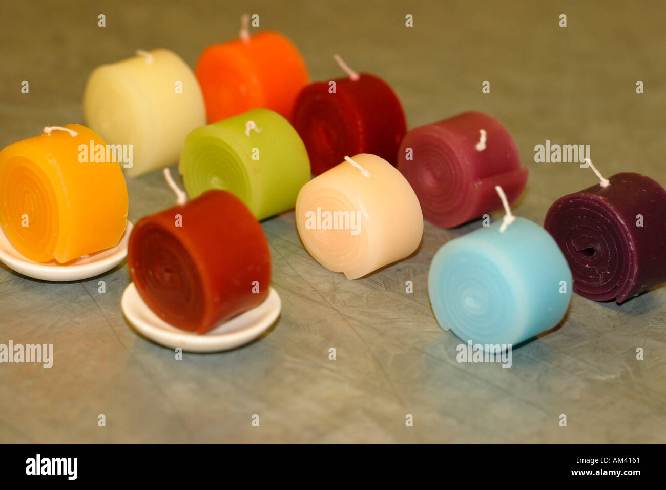 Coloured candles hi-res stock photography and images - Alamy