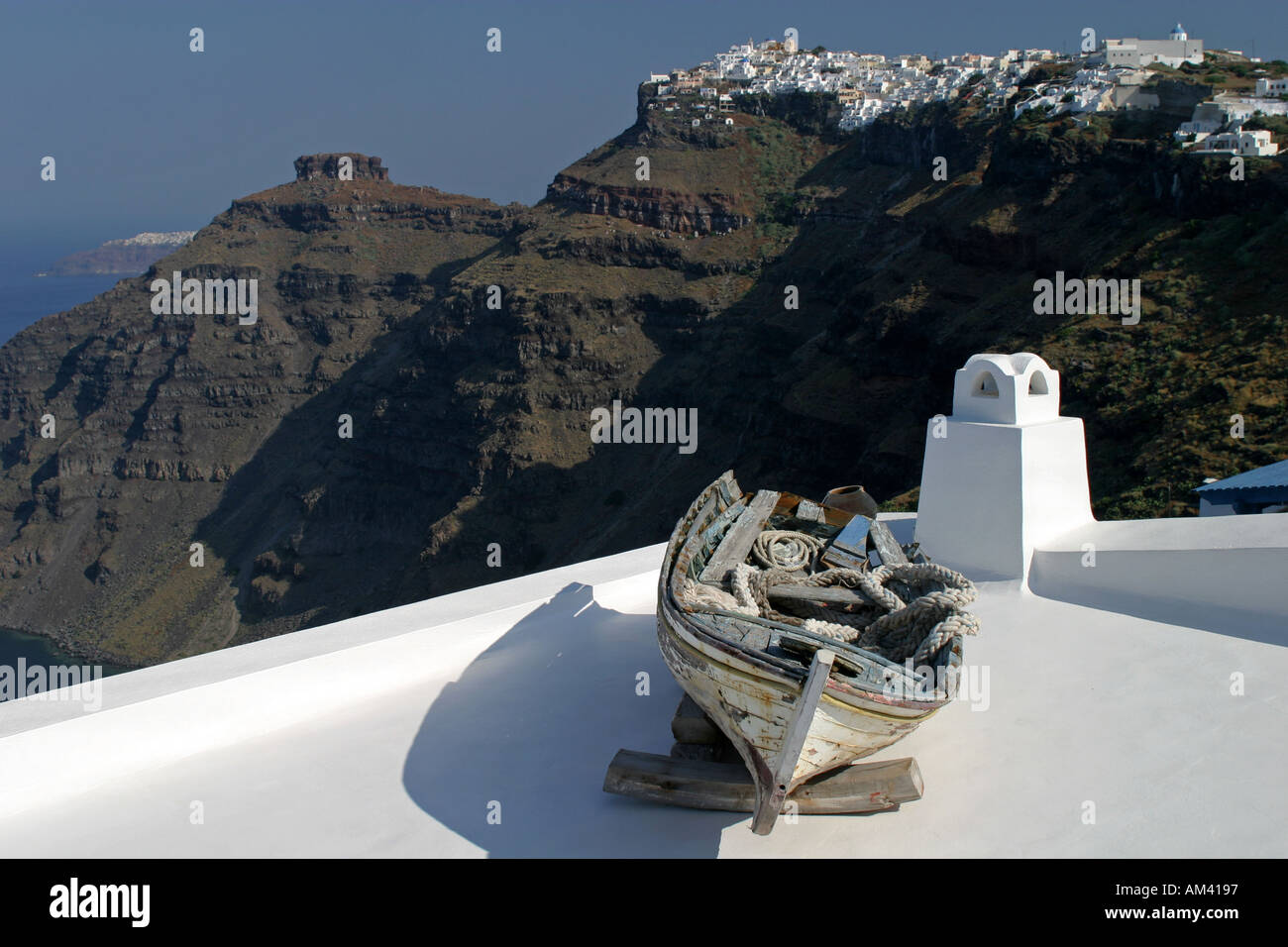 Famous landmark boat on a hotel roof top on the beautiful romantic ...