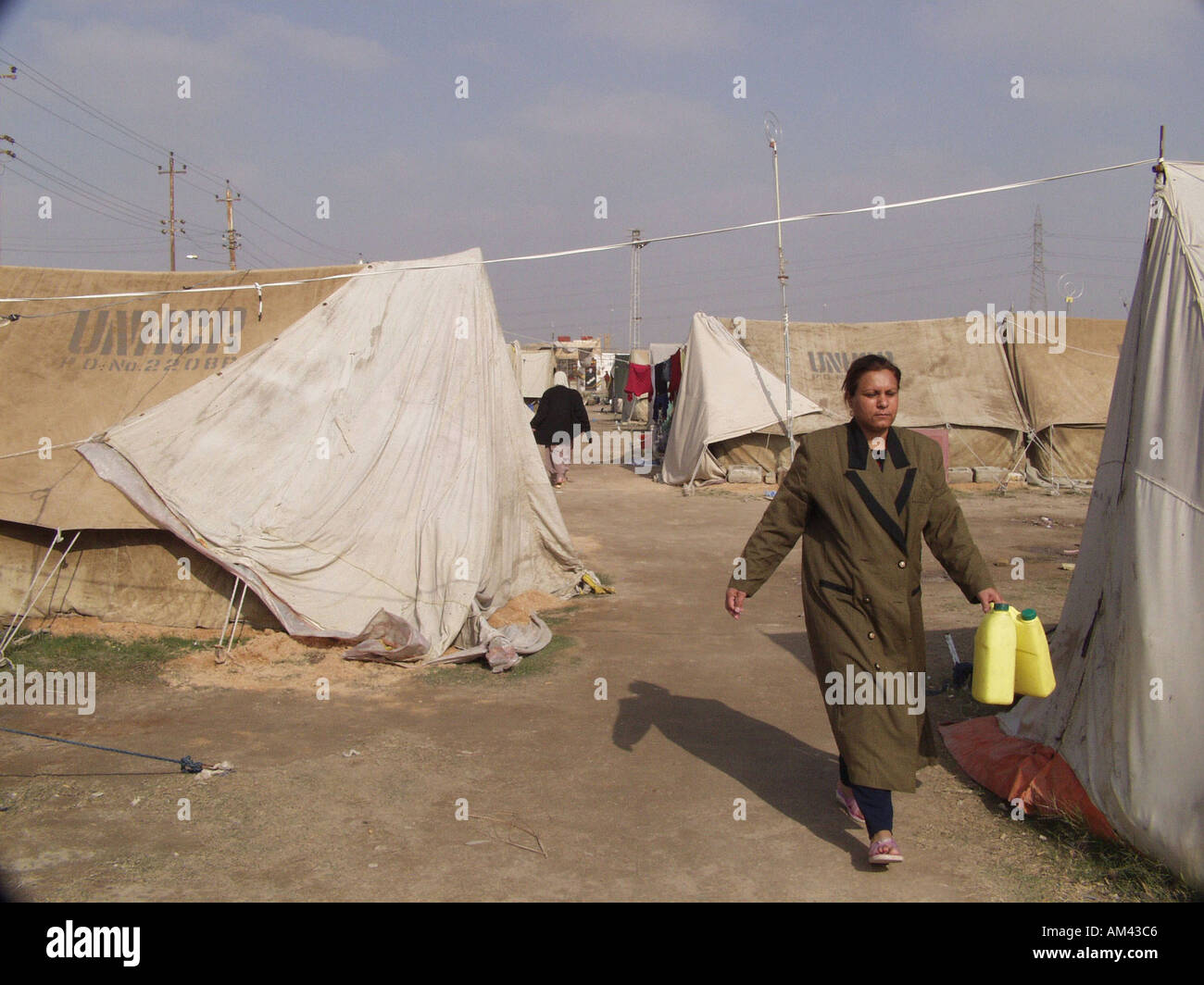 Unhcr refugee camp iraq hi-res stock photography and images - Alamy