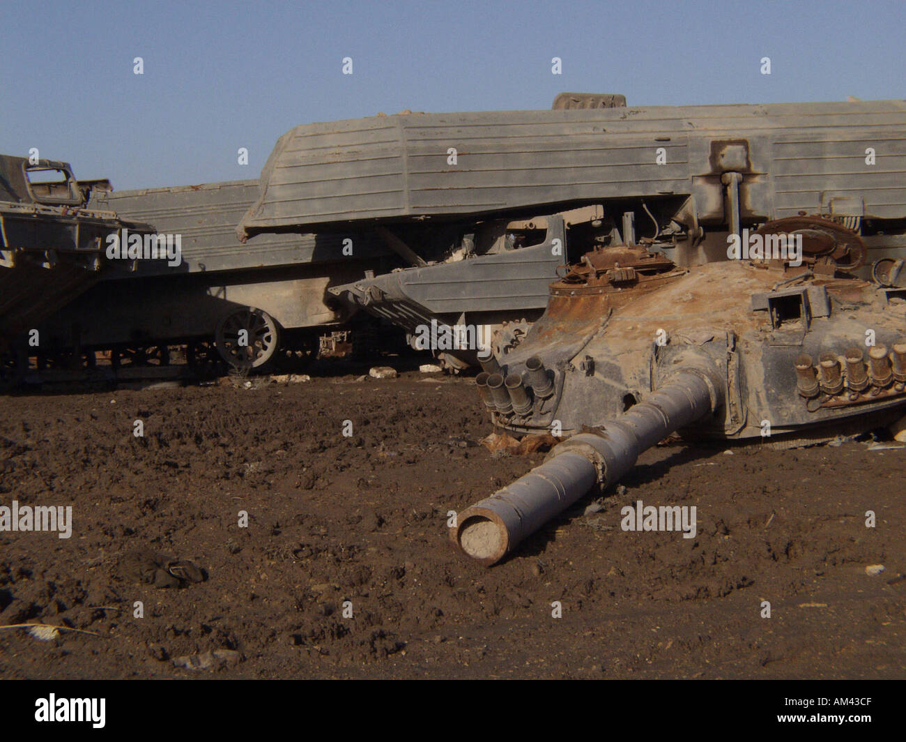 Junkyard golf hi-res stock photography and images - Alamy