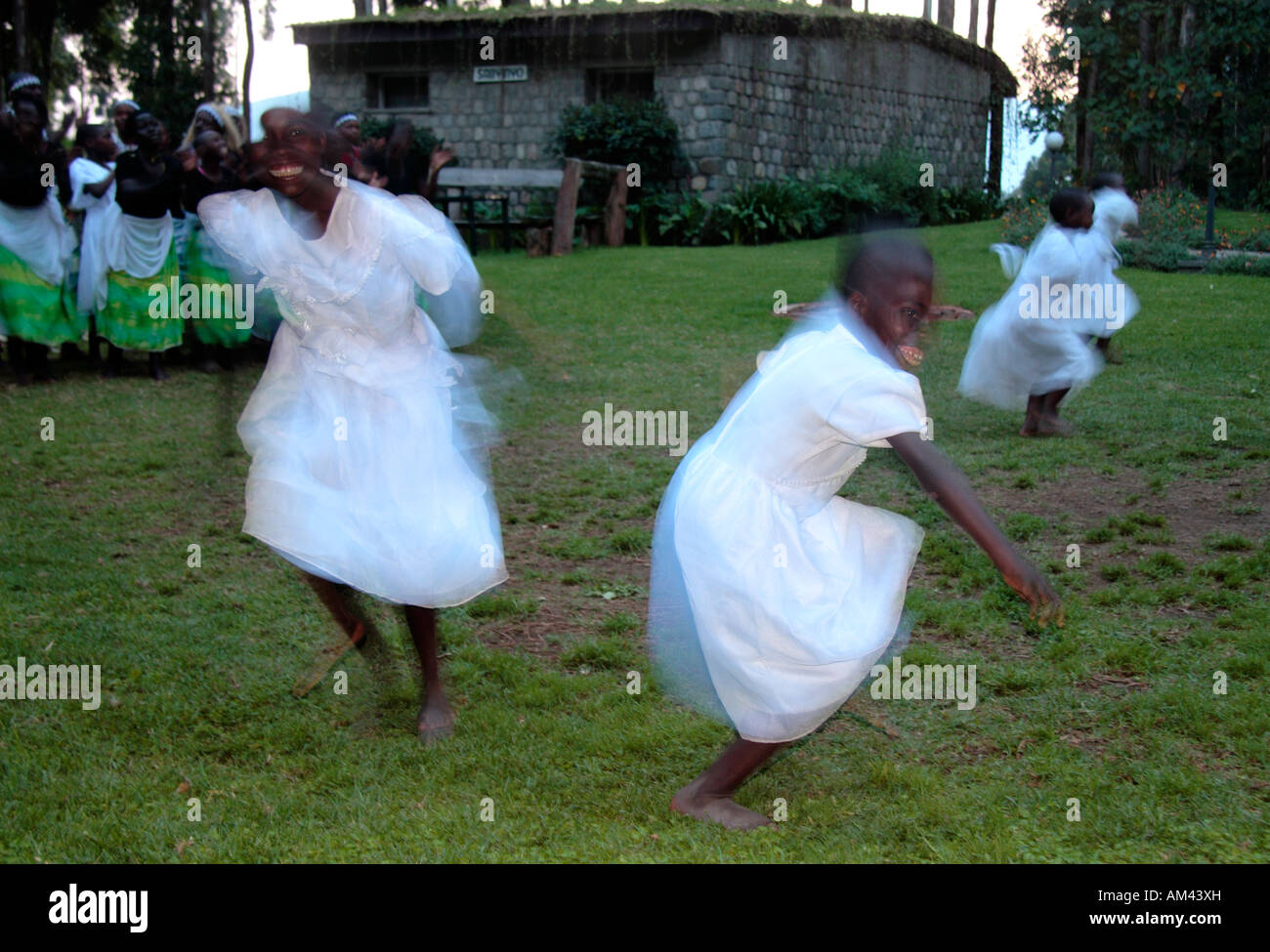 Dancing for tourists Stock Photo - Alamy