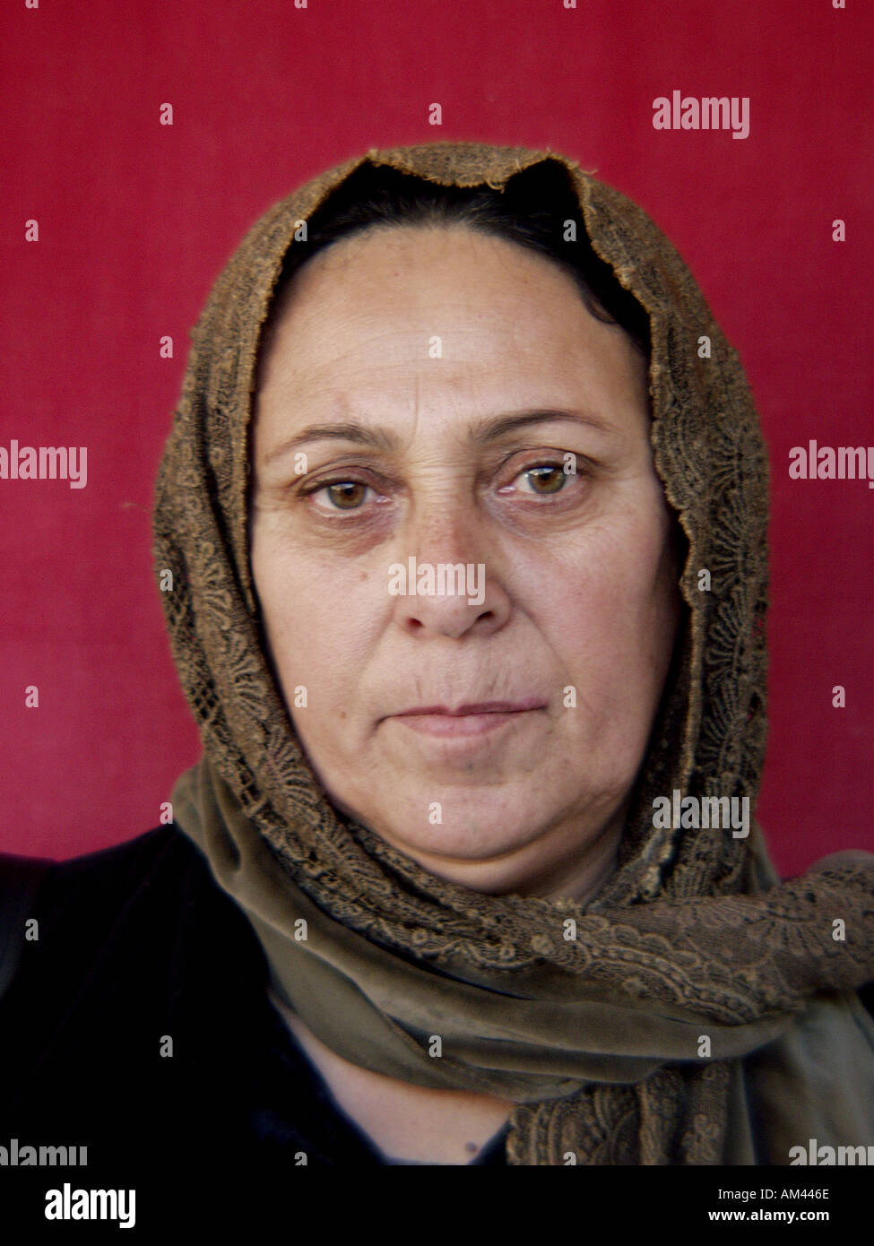 Veiled nomadic woman hi-res stock photography and images - Alamy